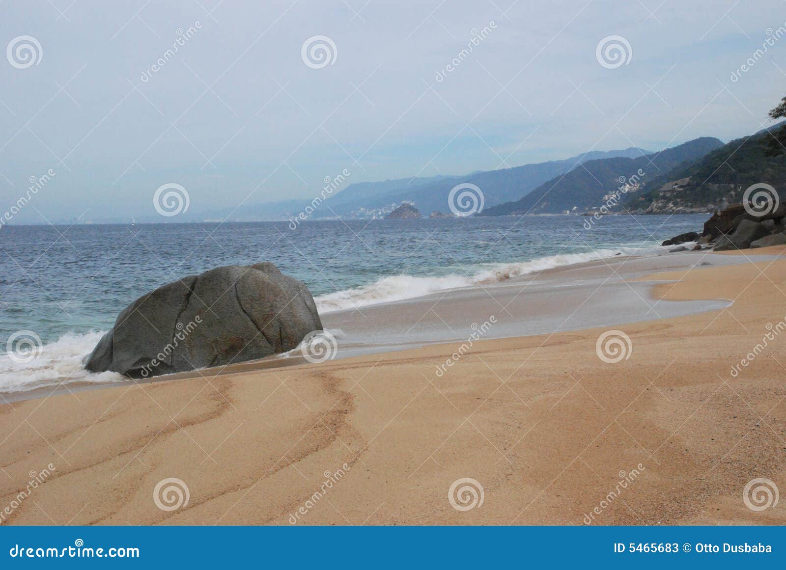 Pacific Ocean Beach in Mexico Stock Image - Image of shore, coast: 5465683