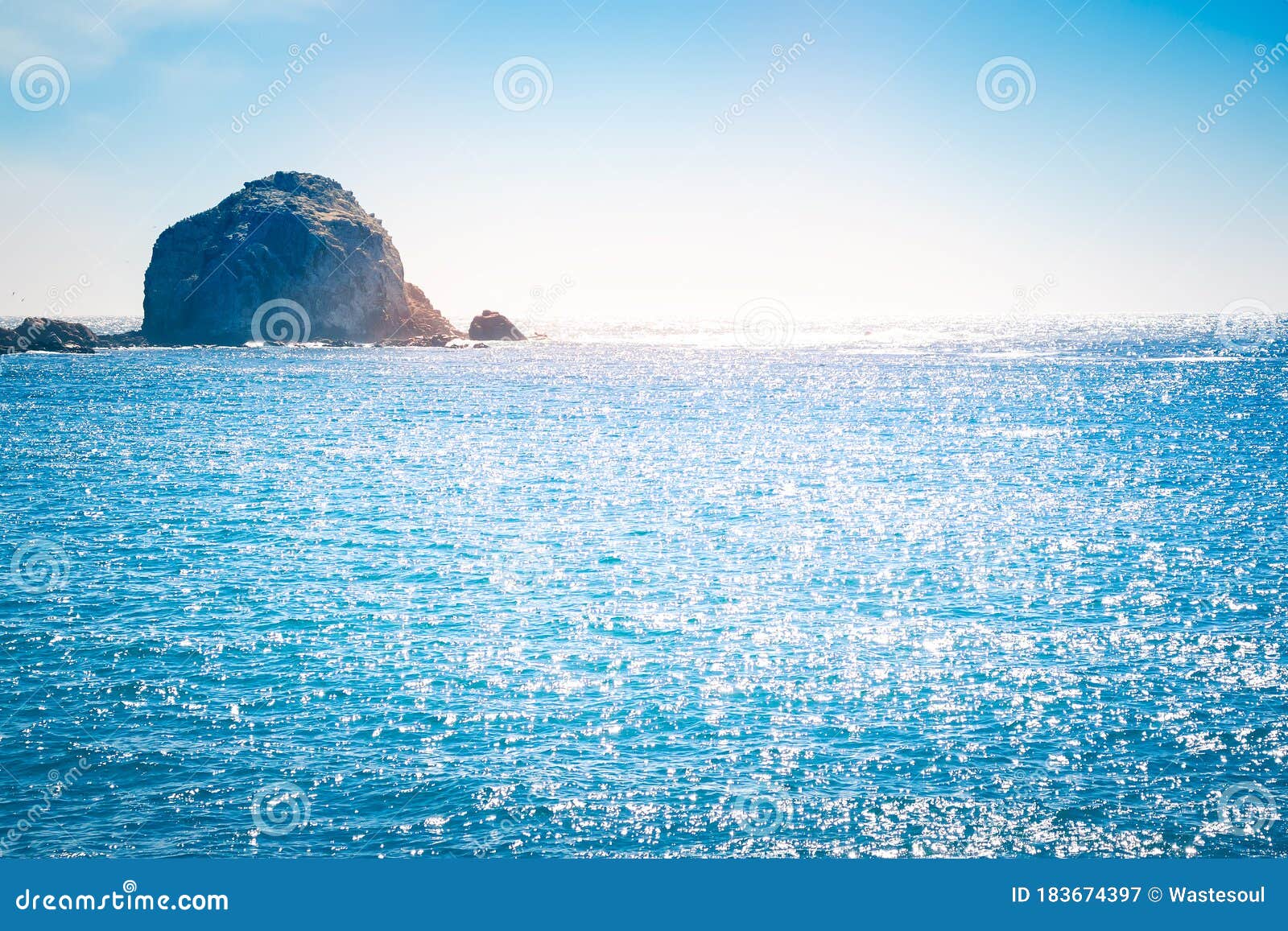 Pacific ocean in Chile stock image. Image of island - 183674397