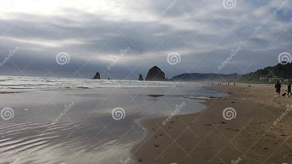 Pacific Ocean at Haystack Rock Oregon Coast Stock Photo - Image of ...
