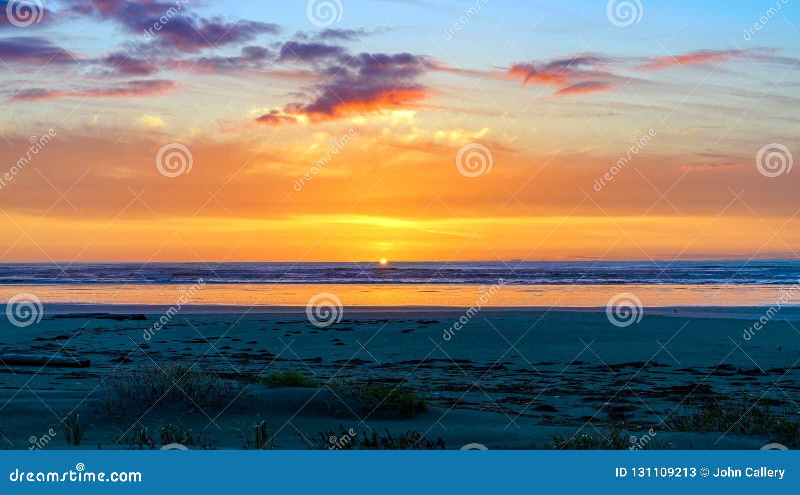 Pacific Ocean Sunset Washington State Stock Image - Image of light ...