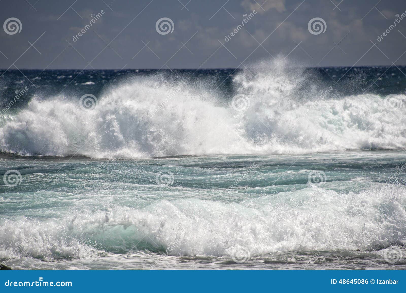 Pacific Ocean Waves on the Shore Stock Photo - Image of sand, motion ...