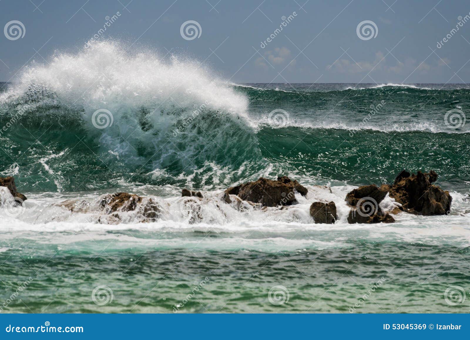 Pacific Ocean Waves on the Shore Stock Image - Image of landscape ...