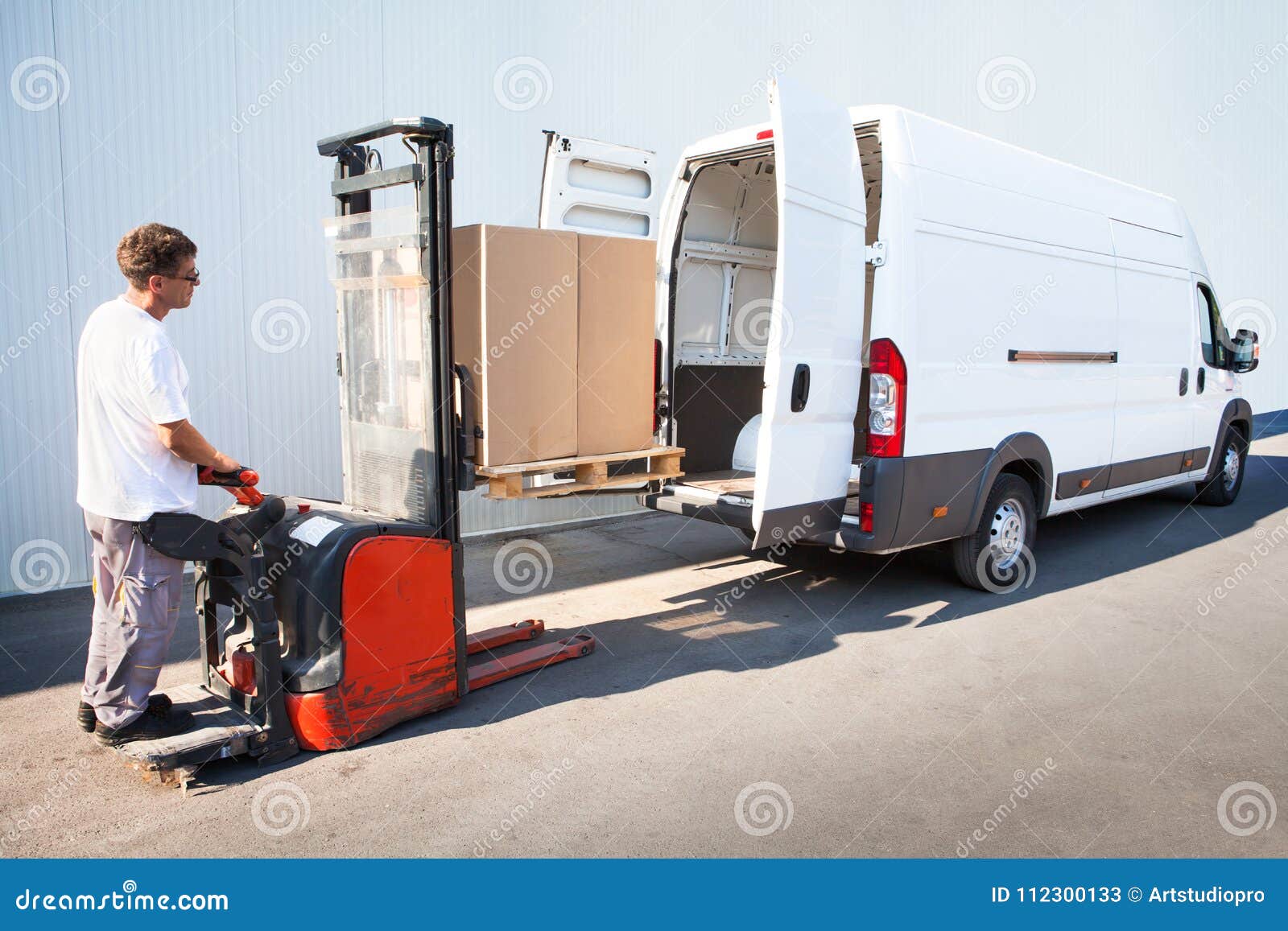 1,480 Van Loading Truck Stock Photos - Free & Royalty-Free Stock Photos ...