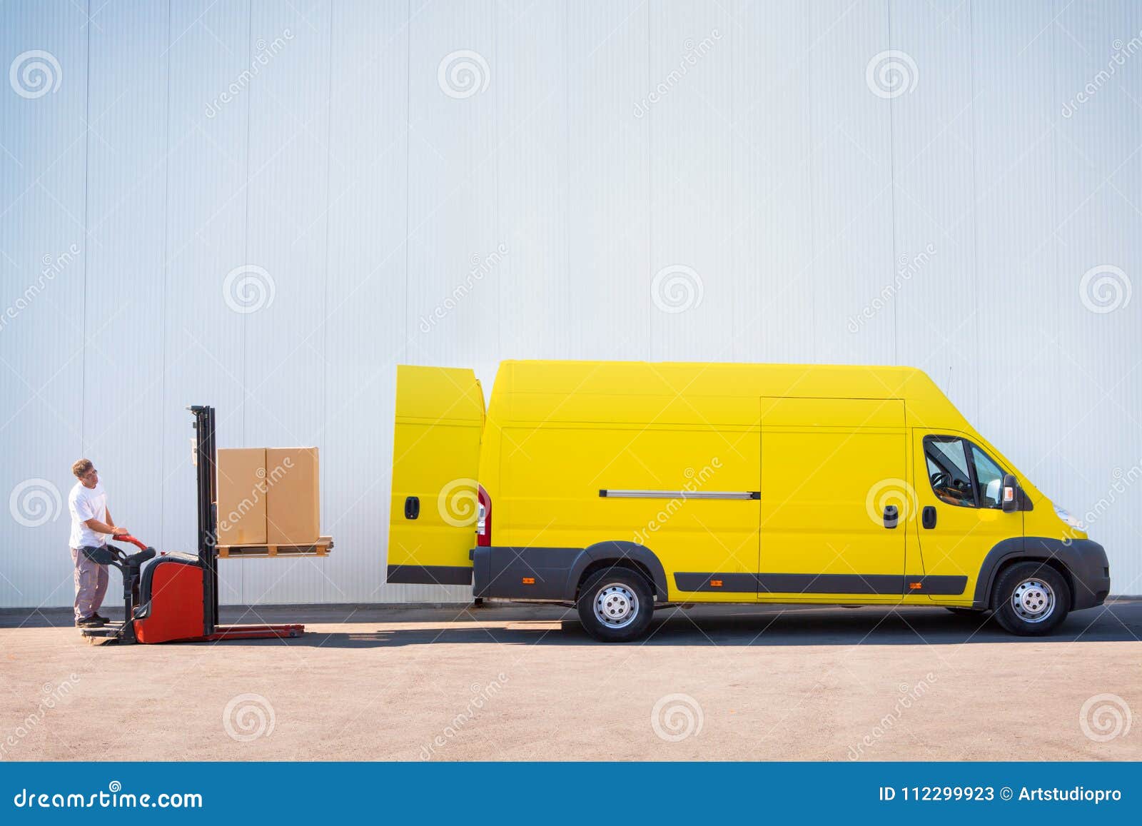 Package Loading, the Shipment Has Been Processed in the Parcel Center ...