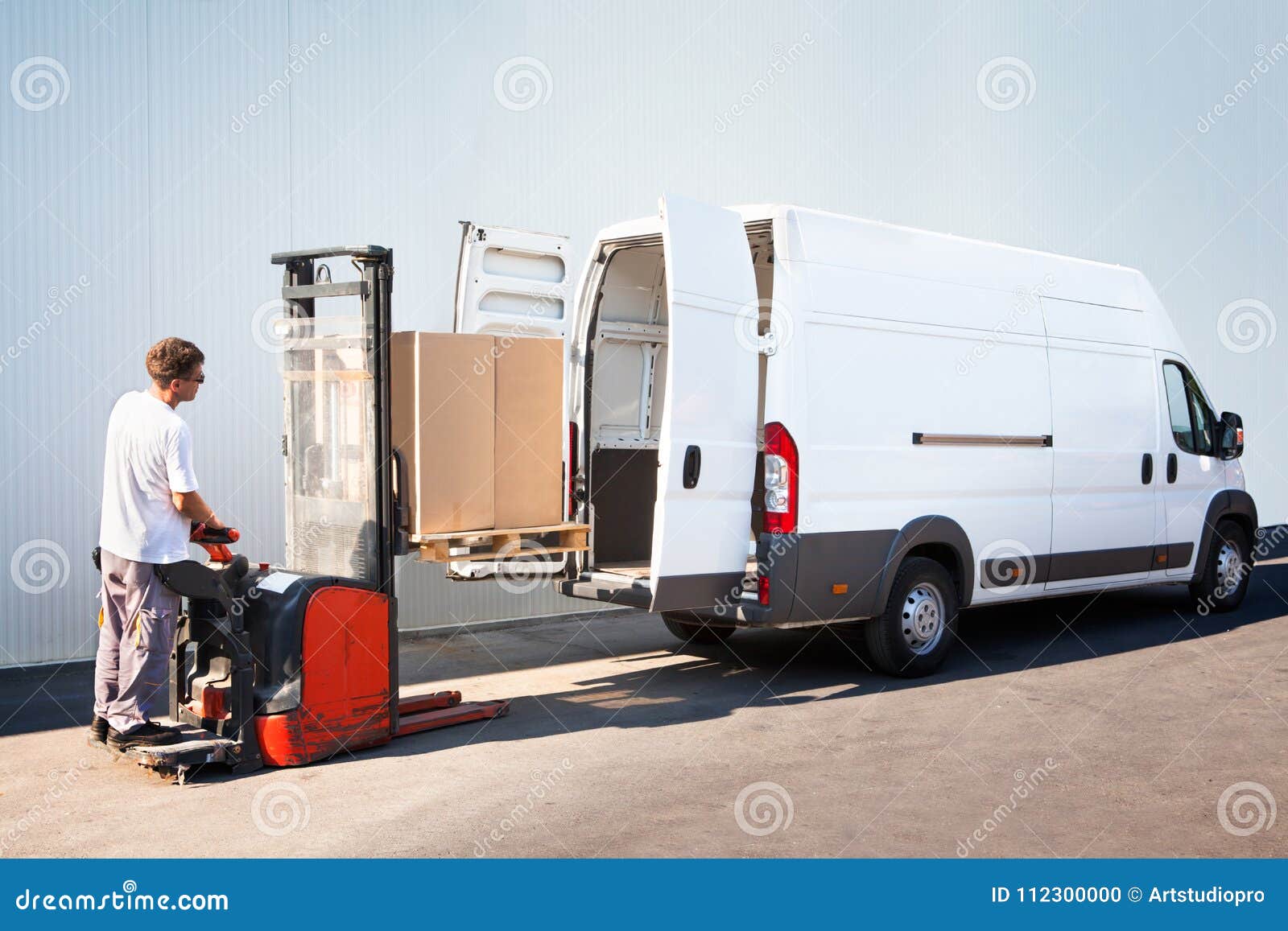 Package Loading, the Shipment Has Been Processed in the Parcel Center ...