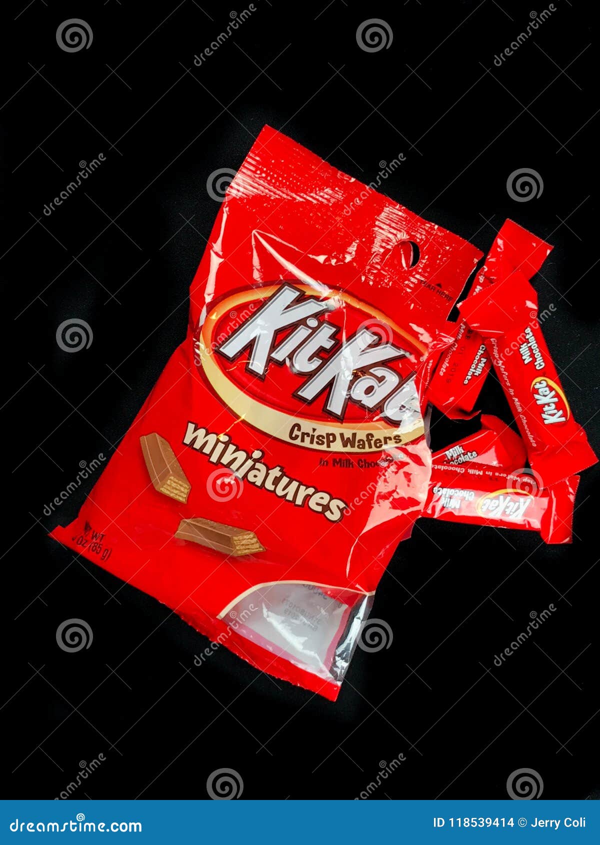 Package of Small Individually Wrapped Kit Kat Bars Editorial Stock ...