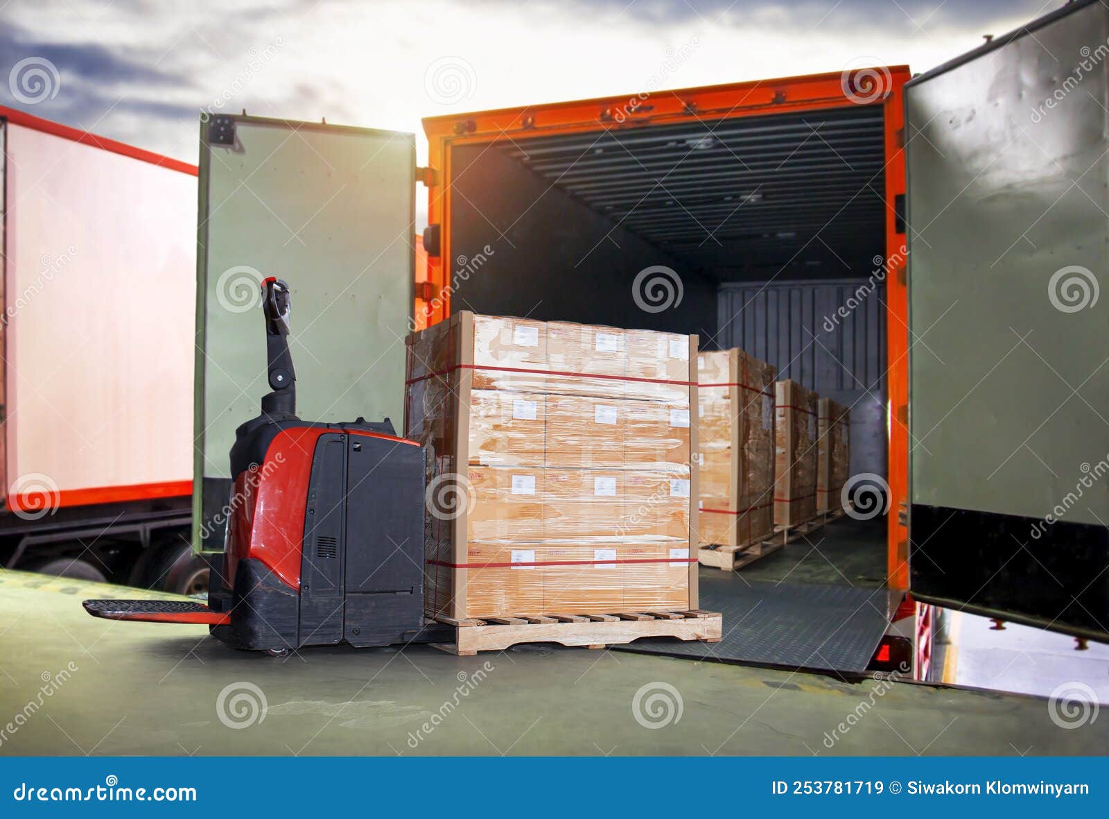 Packaging Boxes Wrapped Plastic Stacked on Pallets Loading into Cargo ...