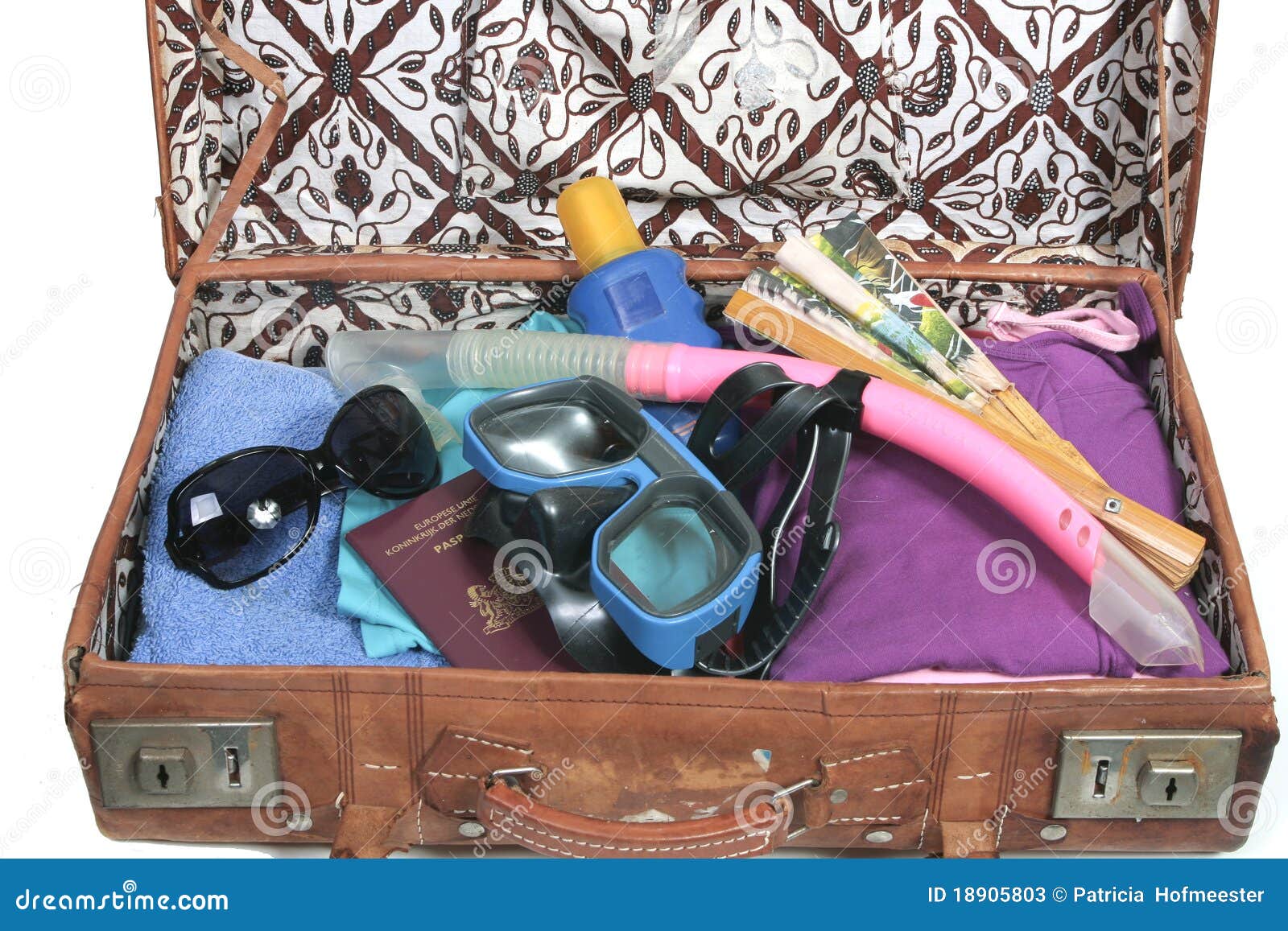 Packed Suitcase for a Beach Vacation Stock Image - Image of tourism ...
