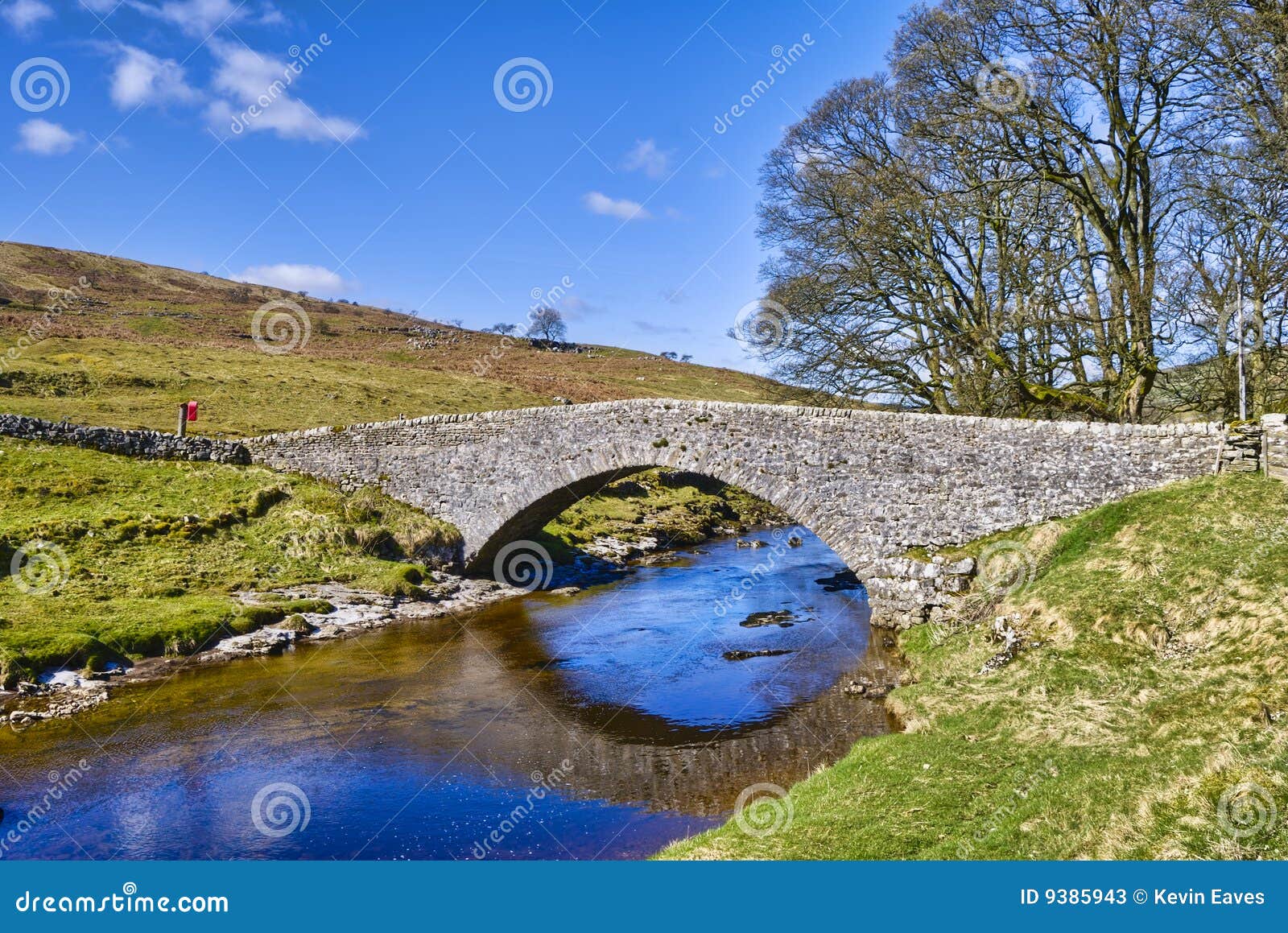 The Old Packhorse Bridge Known As Birk`s Bridge Across The River Duddon ...