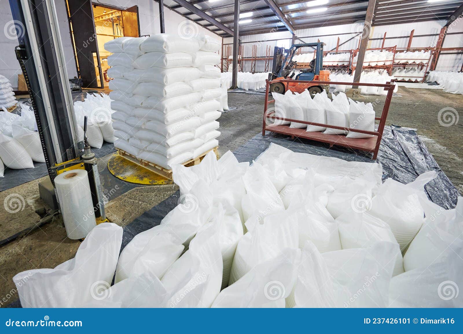 Packing cargo in warehouse stock image. Image of industry - 237426101