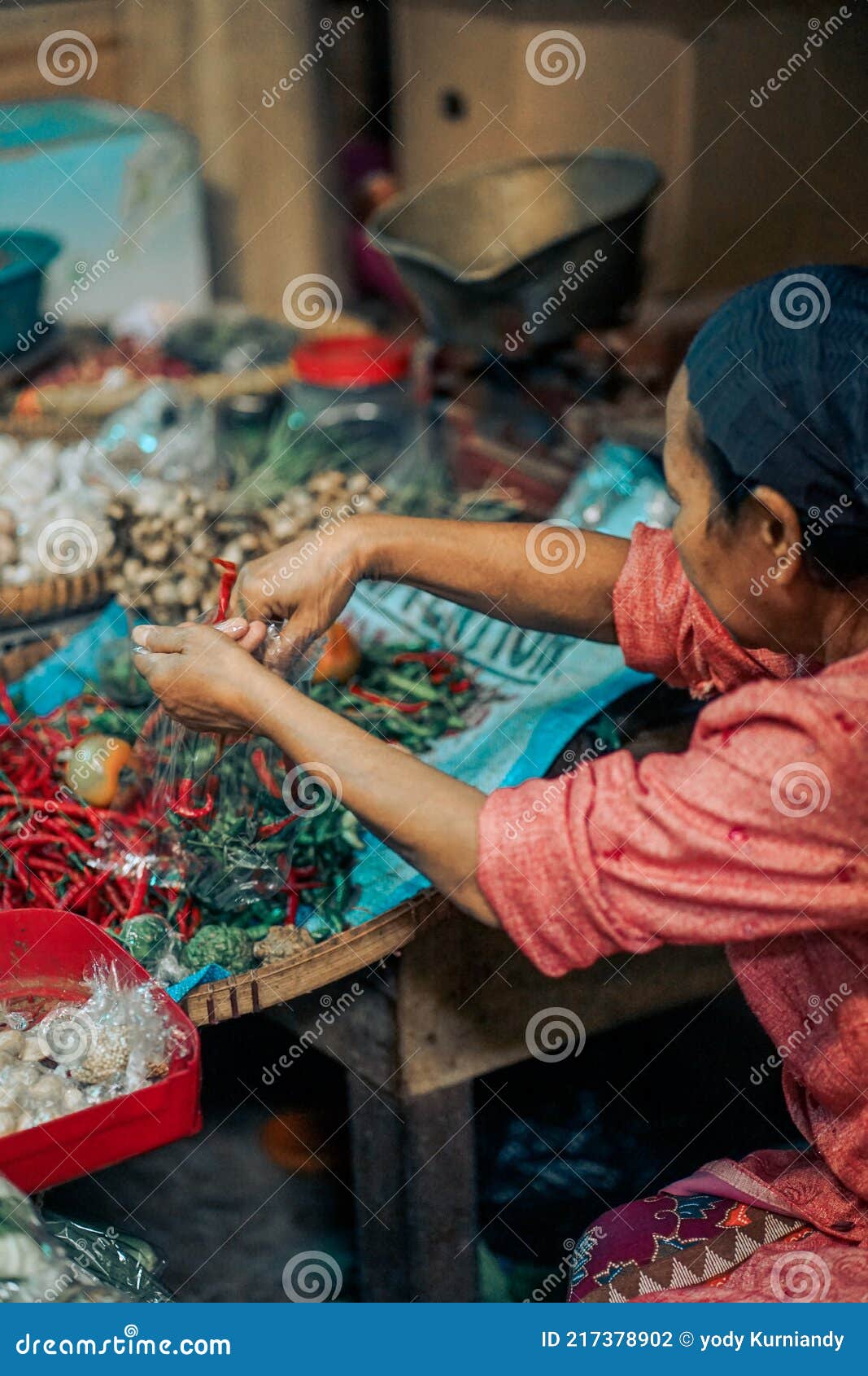 Packing the chilli editorial photography. Image of play - 217378902