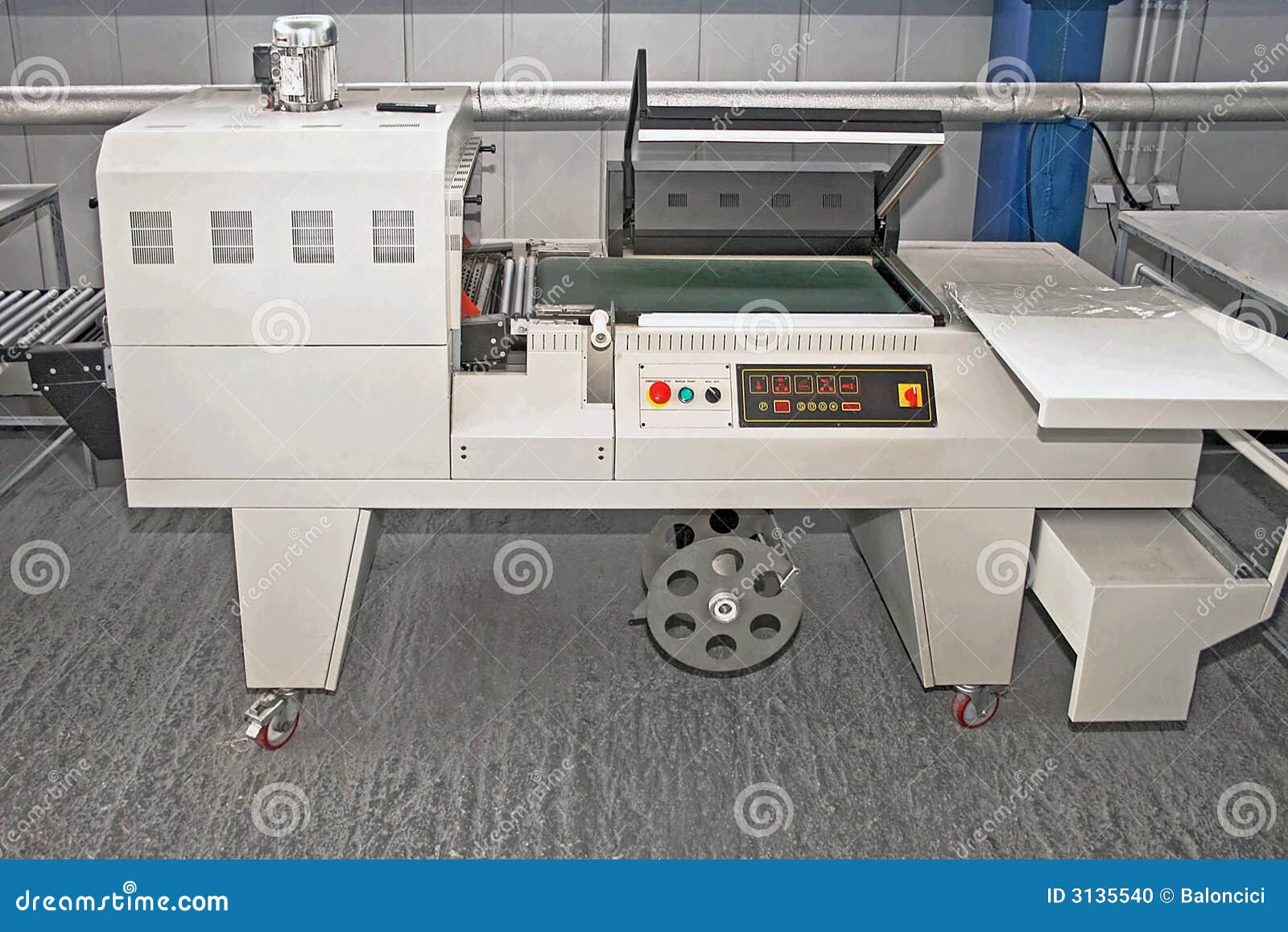 Packing machine stock photo. Image of automate, cardboard - 3135540