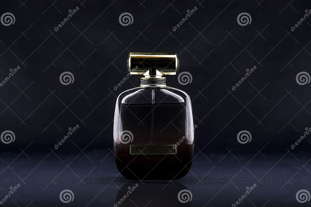Packshot Perfume Bottle in Studio Stock Photo - Image of studio ...