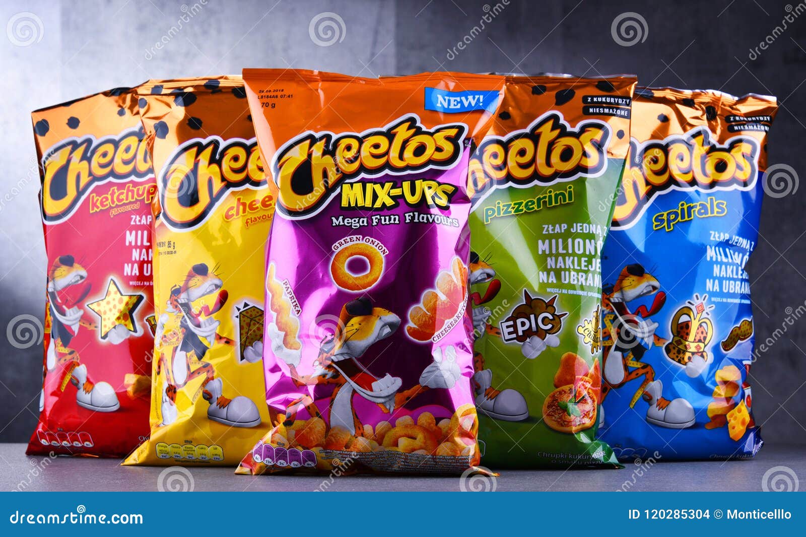 Pacotes De Petiscos Da Farinha De Milho De Cheetos Imagem de Stock ...