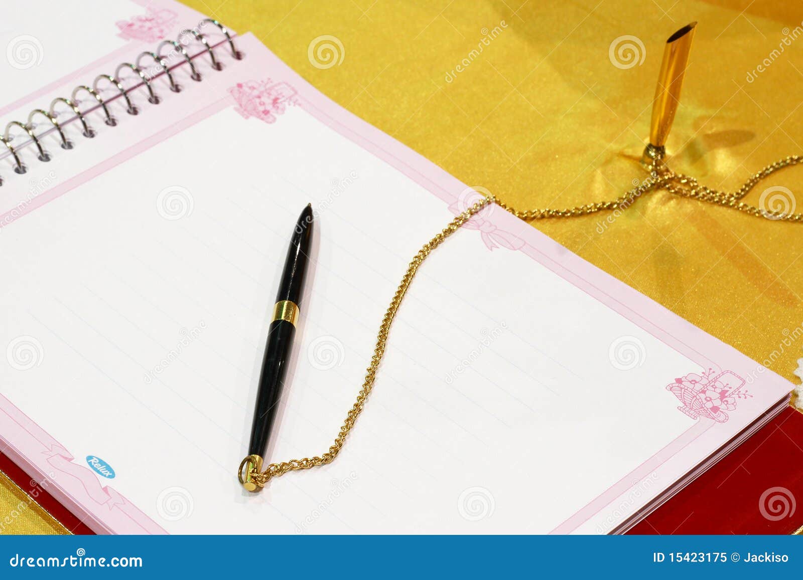 Pad of Paper & Pen stock image. Image of lines, reminder - 15423175