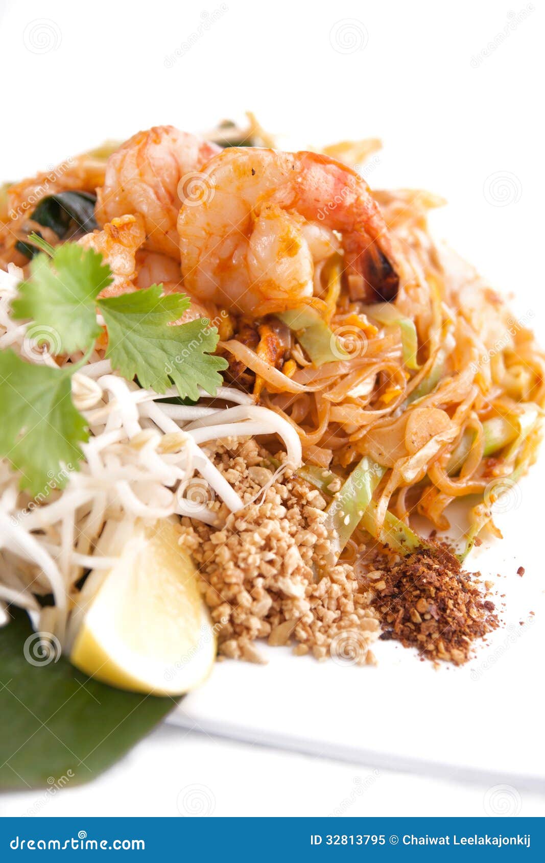 Pad Thai stock image. Image of cooking, dish, ethnic - 32813795