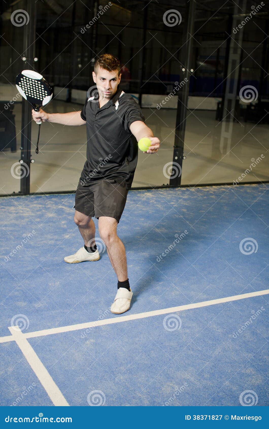Paddle tennis player stock image. Image of dark, playing - 38371827