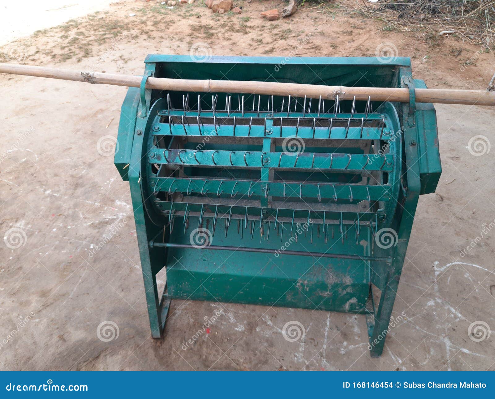 Paddy Thresher Machine