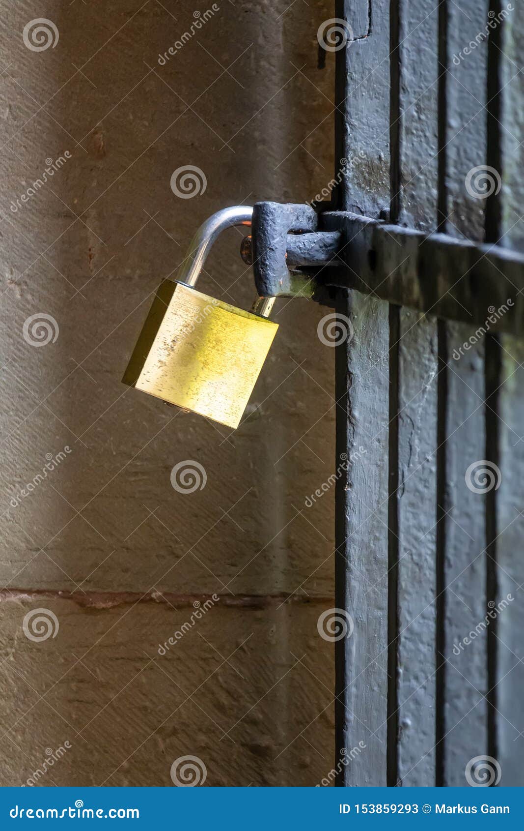 Padlock on iron gate stock image. Image of grid, space - 153859293