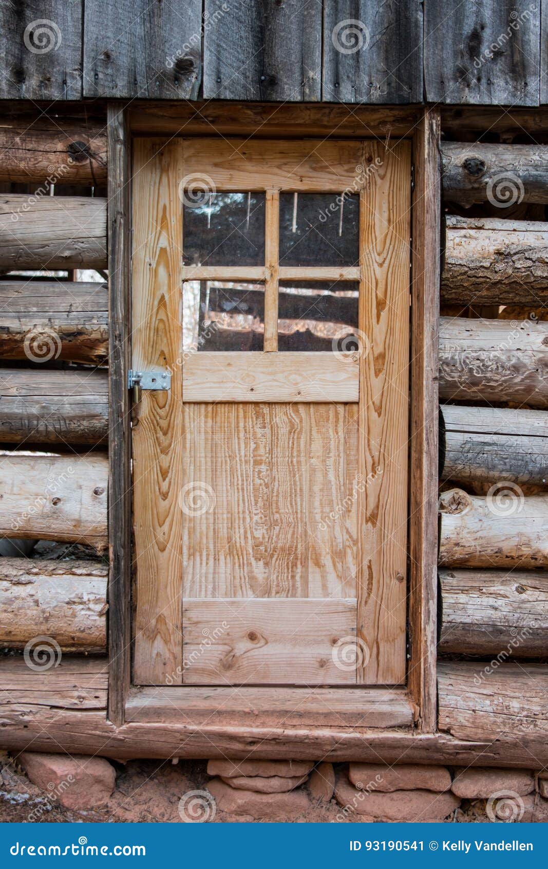 Padlocked Door on Old Log Cabin Stock Image - Image of vintage, padlock ...