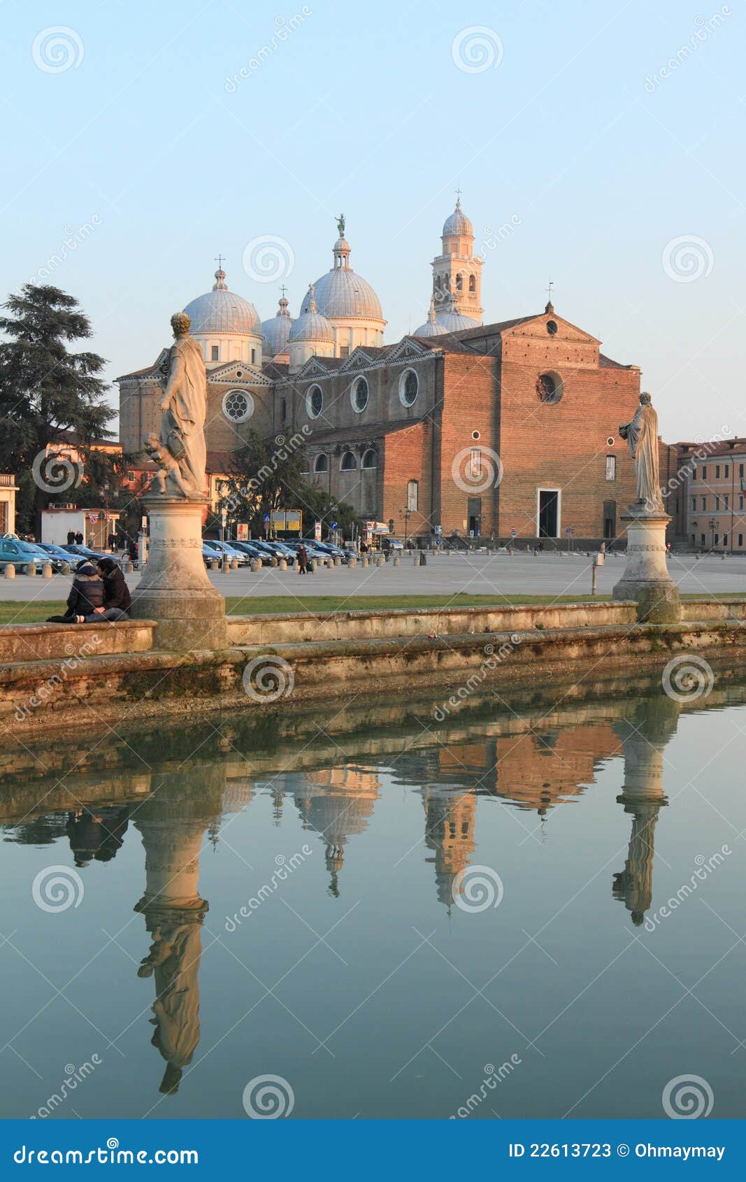 Padova Market Square, Italy Editorial Stock Photo - Image of park ...