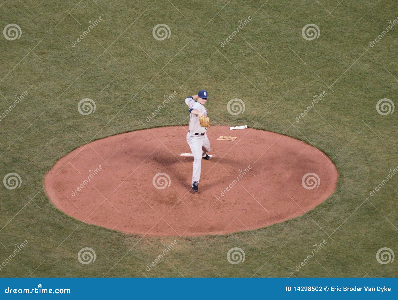 Padres Pitcher Fires a Strike Editorial Photography - Image of glove ...