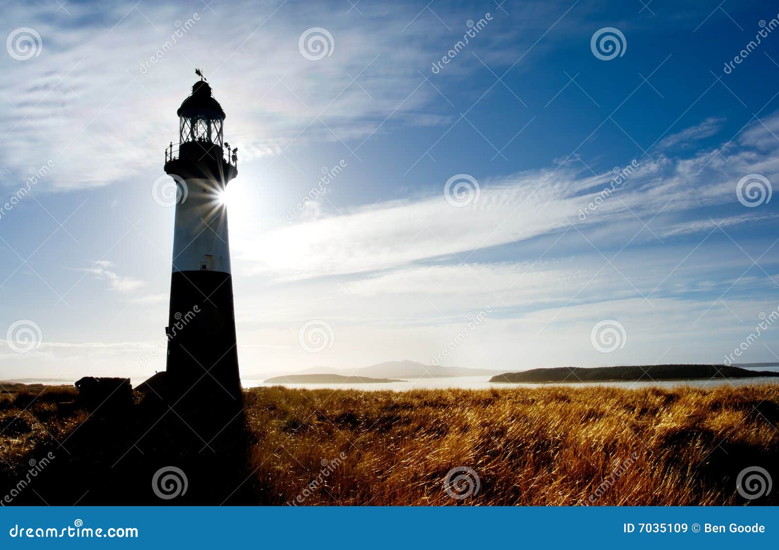 Paesaggio del faro immagine stock. Immagine di esterno - 7035109