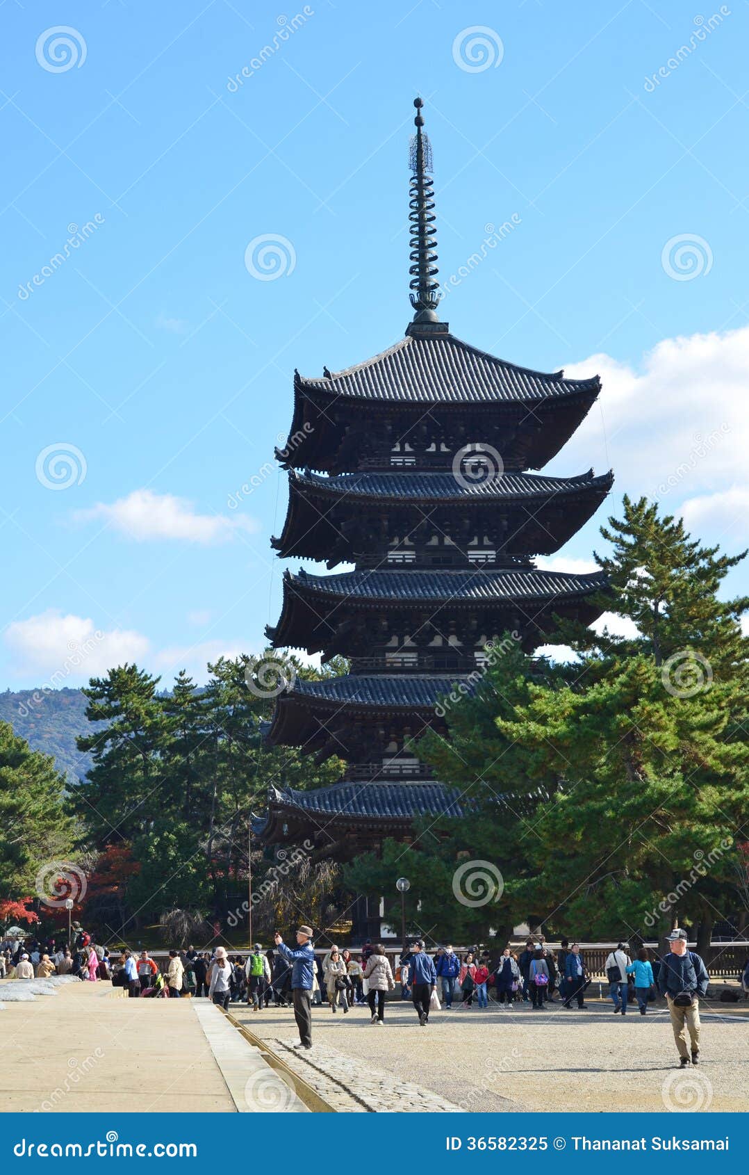 Pagada in nara editorial image. Image of sight, sightseeing - 36582325