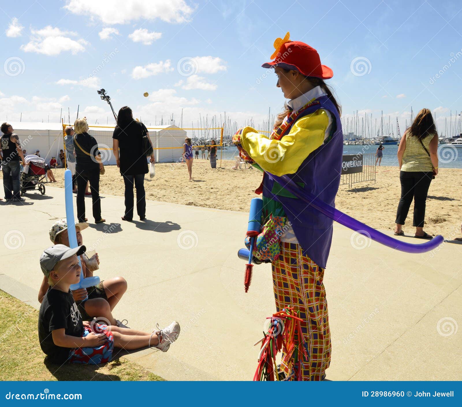 Pagliaccio. immagine editoriale. Immagine di cappello - 28986960