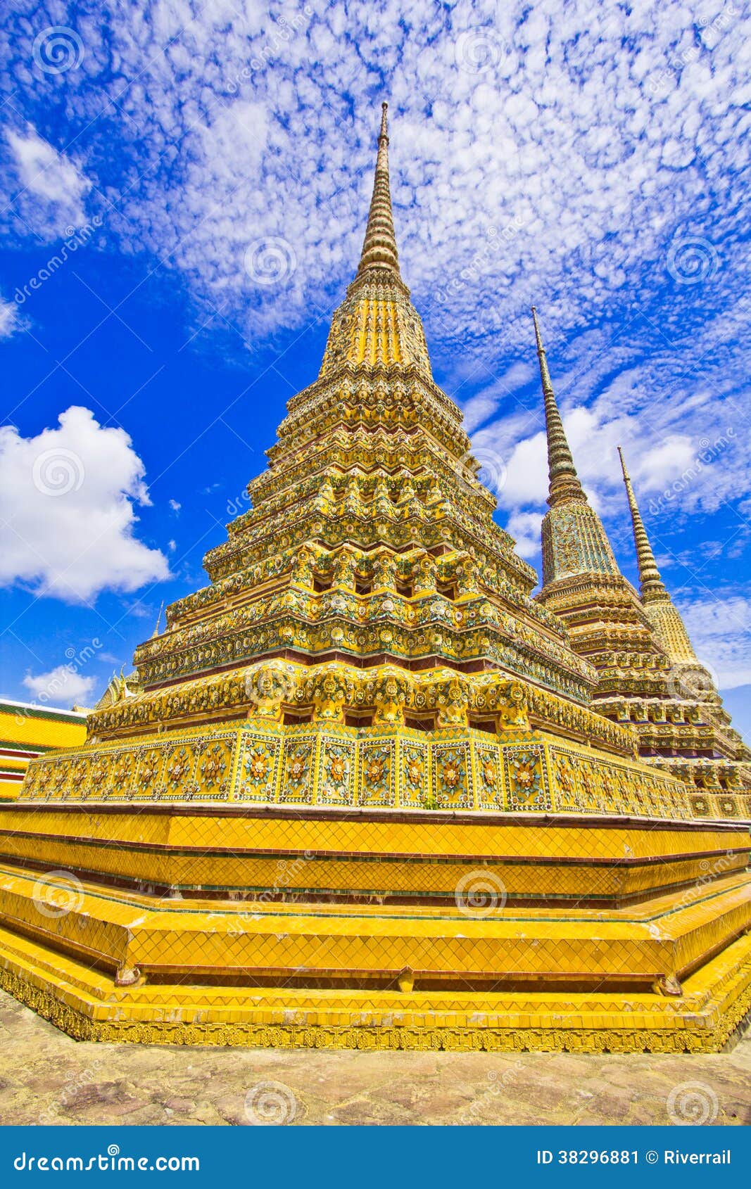 Pagod på Wat Pho fotografering för bildbyråer. Bild av bucolic - 38296881