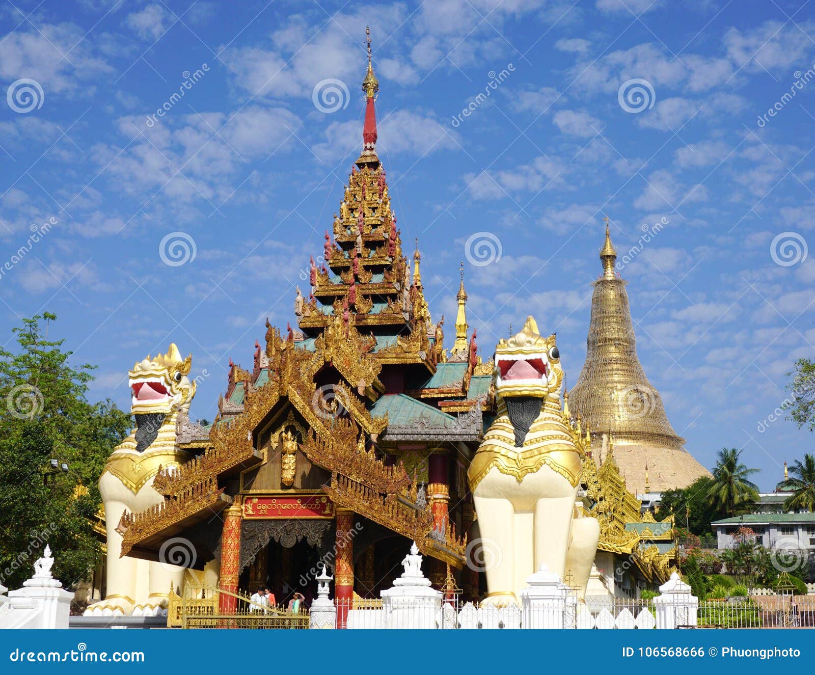 Pagoda in Rangoon, Myanmar Di Shwedagon Fotografia Editoriale ...