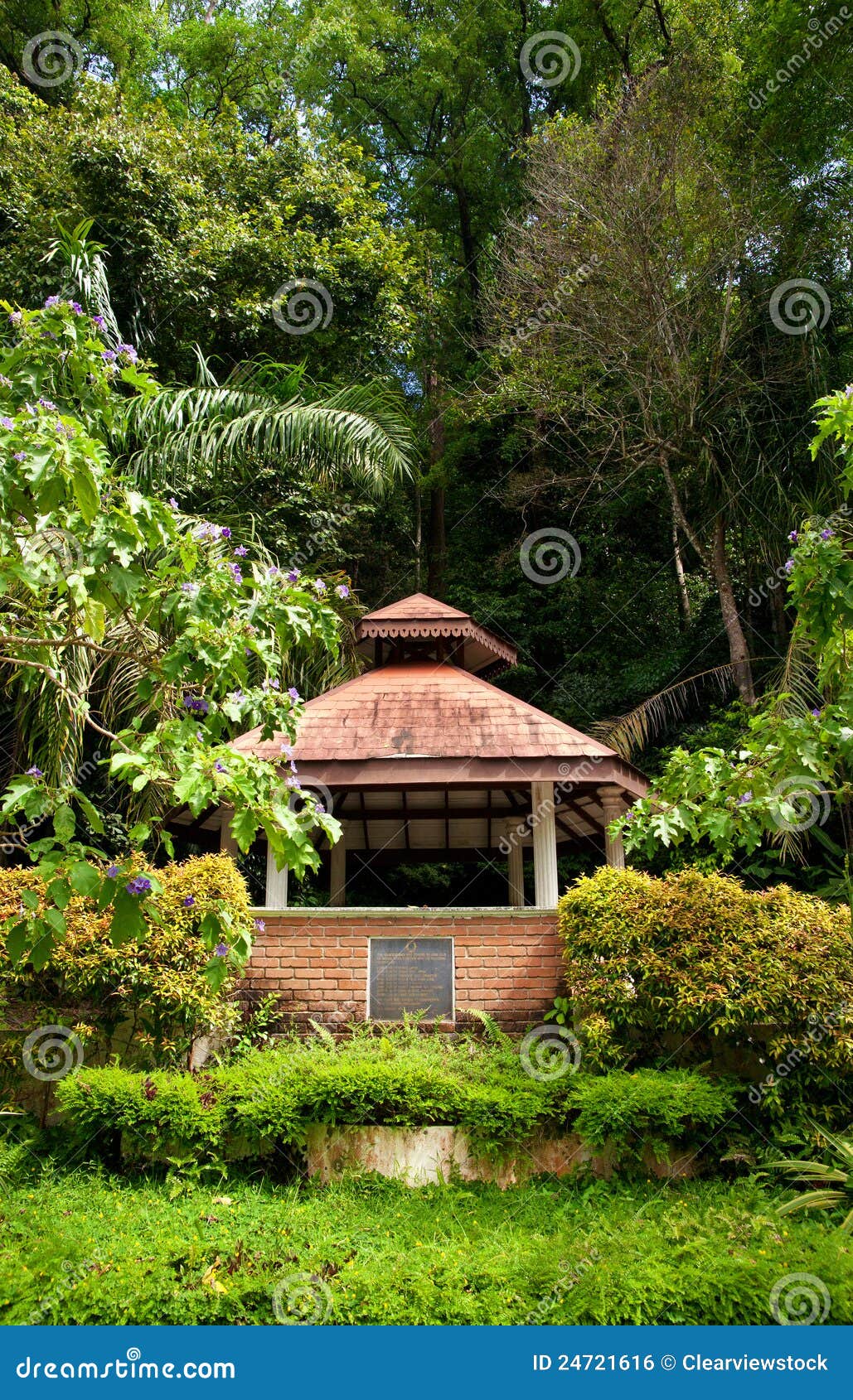 Pagoda or Rotunda in Garden Stock Photo - Image of lush, penang: 24721616