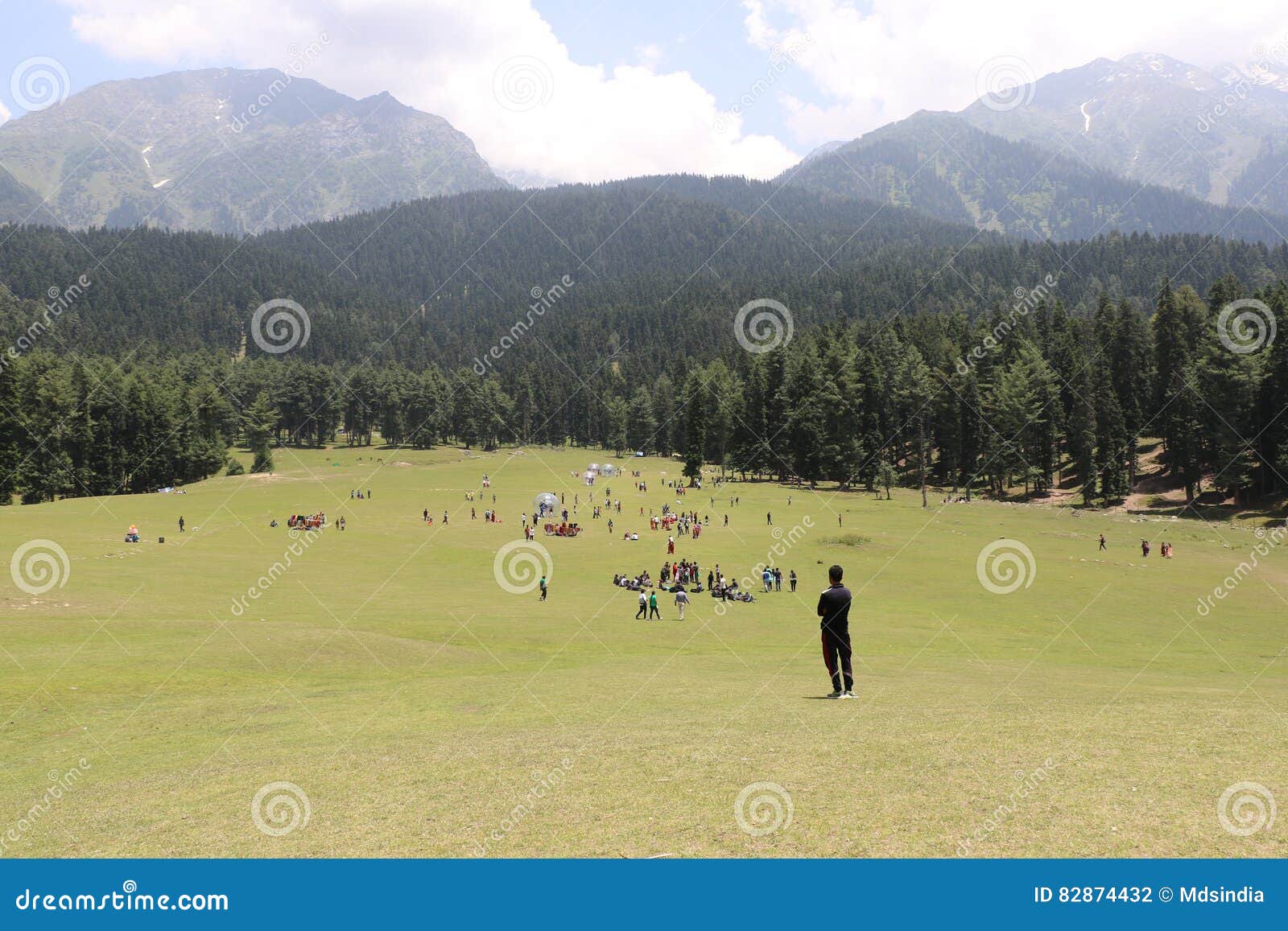 Pahalgam Valley in Jammu & Kashmir Editorial Photography - Image of ...