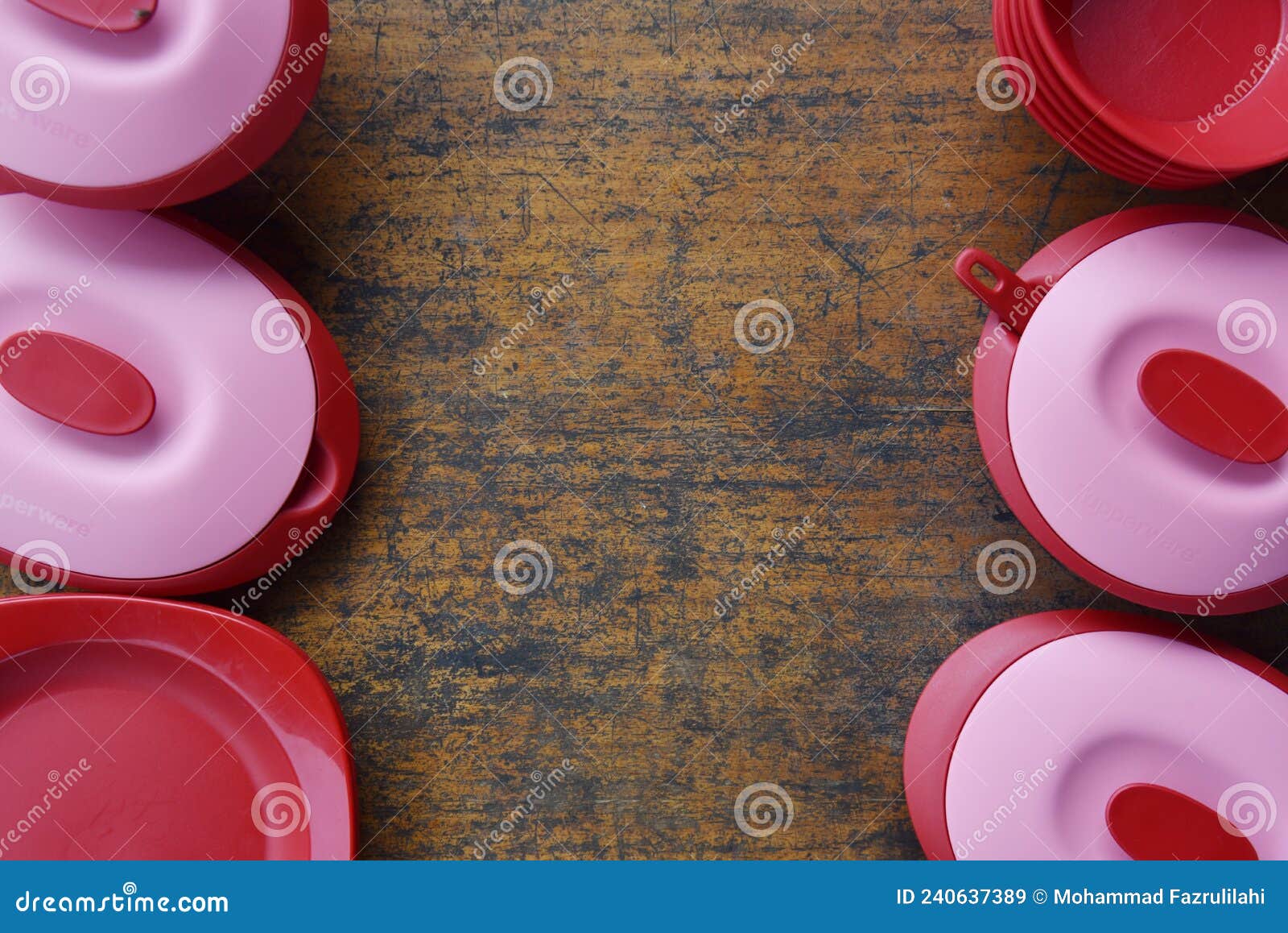 Pahang, Malaysia : 8th November 2020 - Tupperware Serving Set with Wood ...