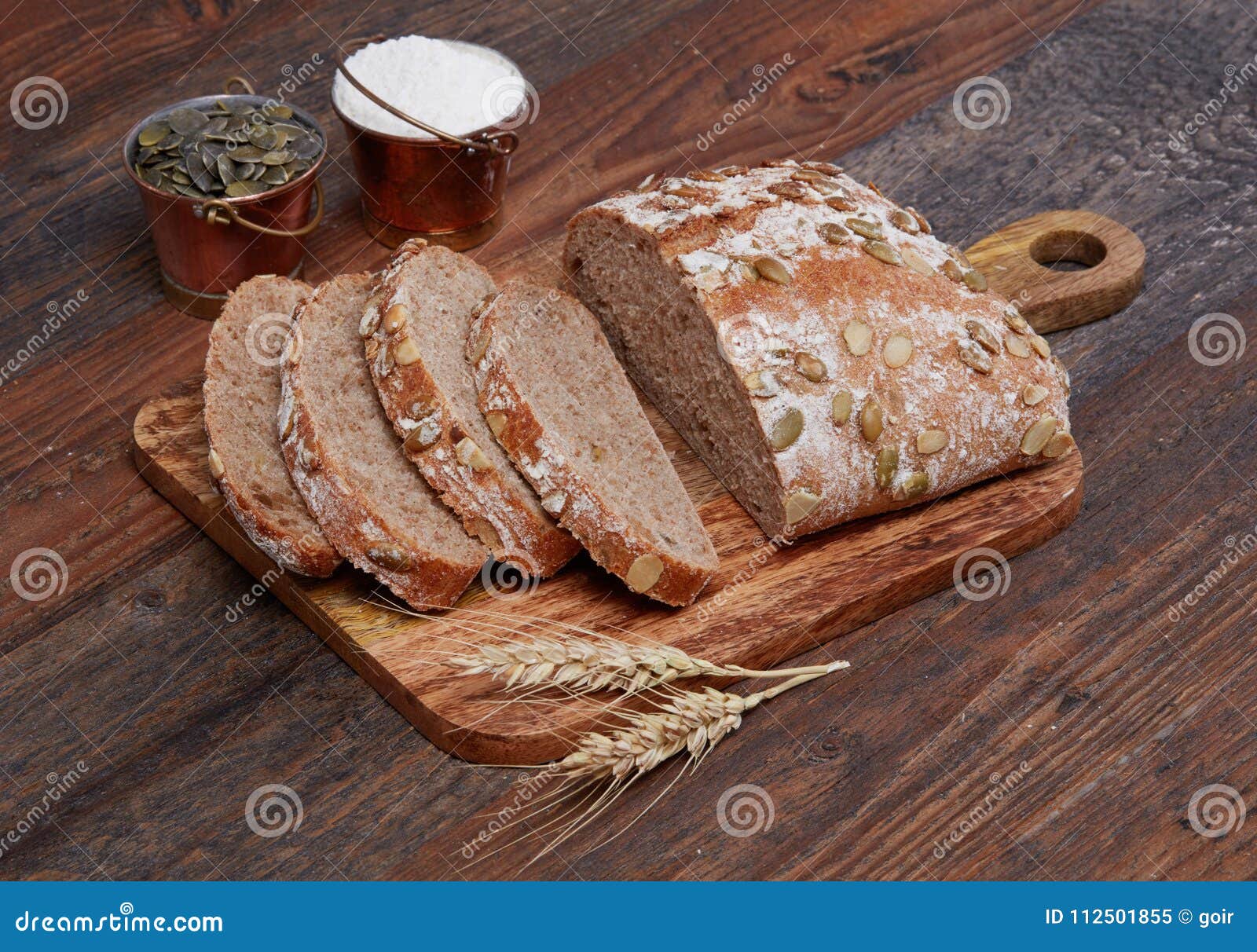 Pain entier de texture image stock. Image du nourriture - 112501855