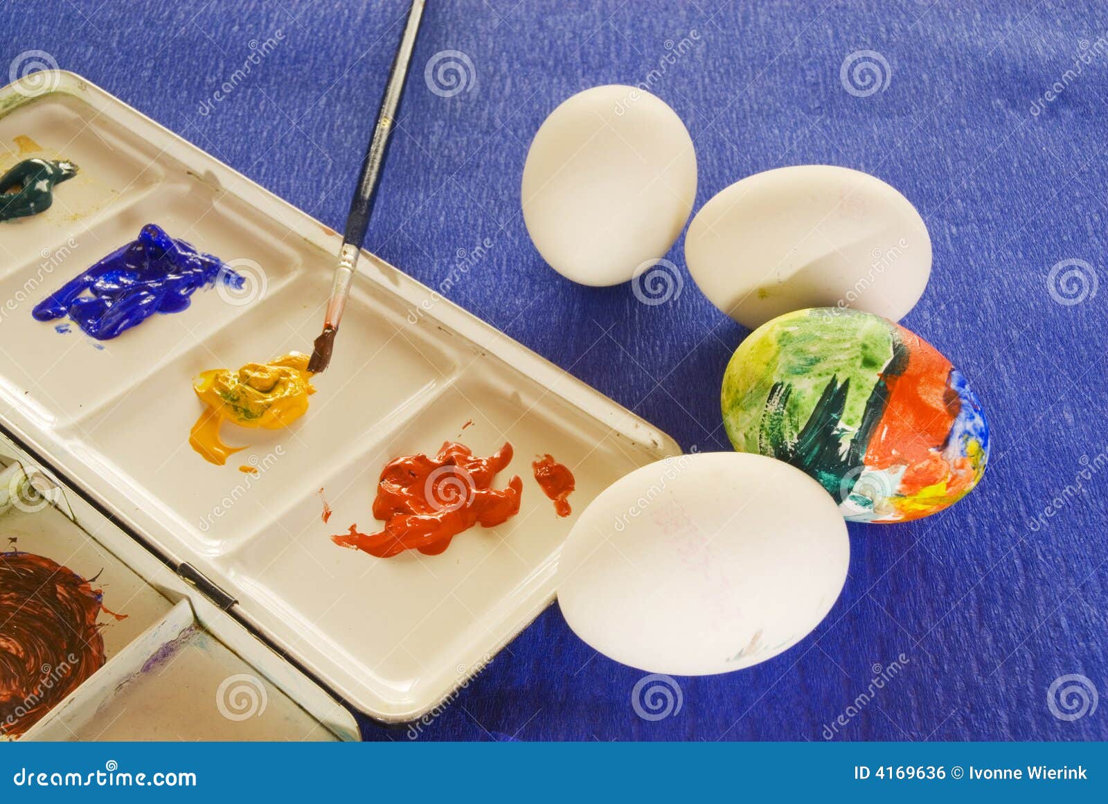 Paint for the Easter Artist Stock Photo - Image of chicken, yellow: 4169636