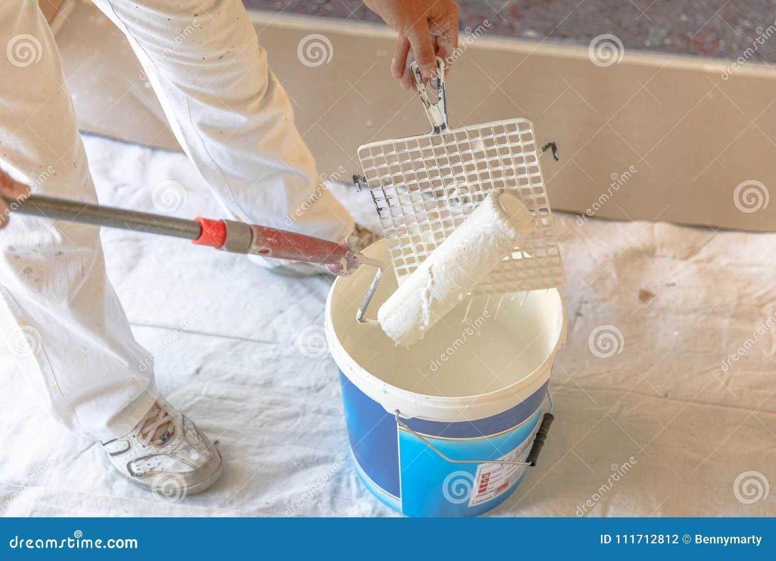 Paint roller and bucket stock photo. Image of details - 111712812