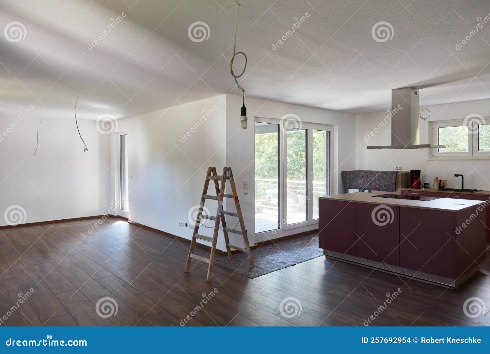 Paint the Wall and Ceiling during Painting Work in the Eat-in Kitchen ...