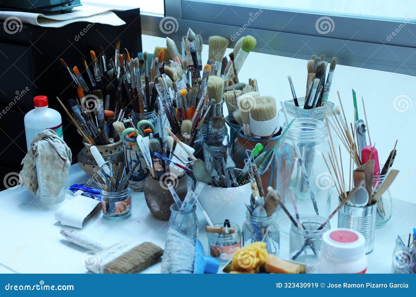 Paintbrushes, Spatulas, Paint Brushes, Solvents, Turpentine and Other ...