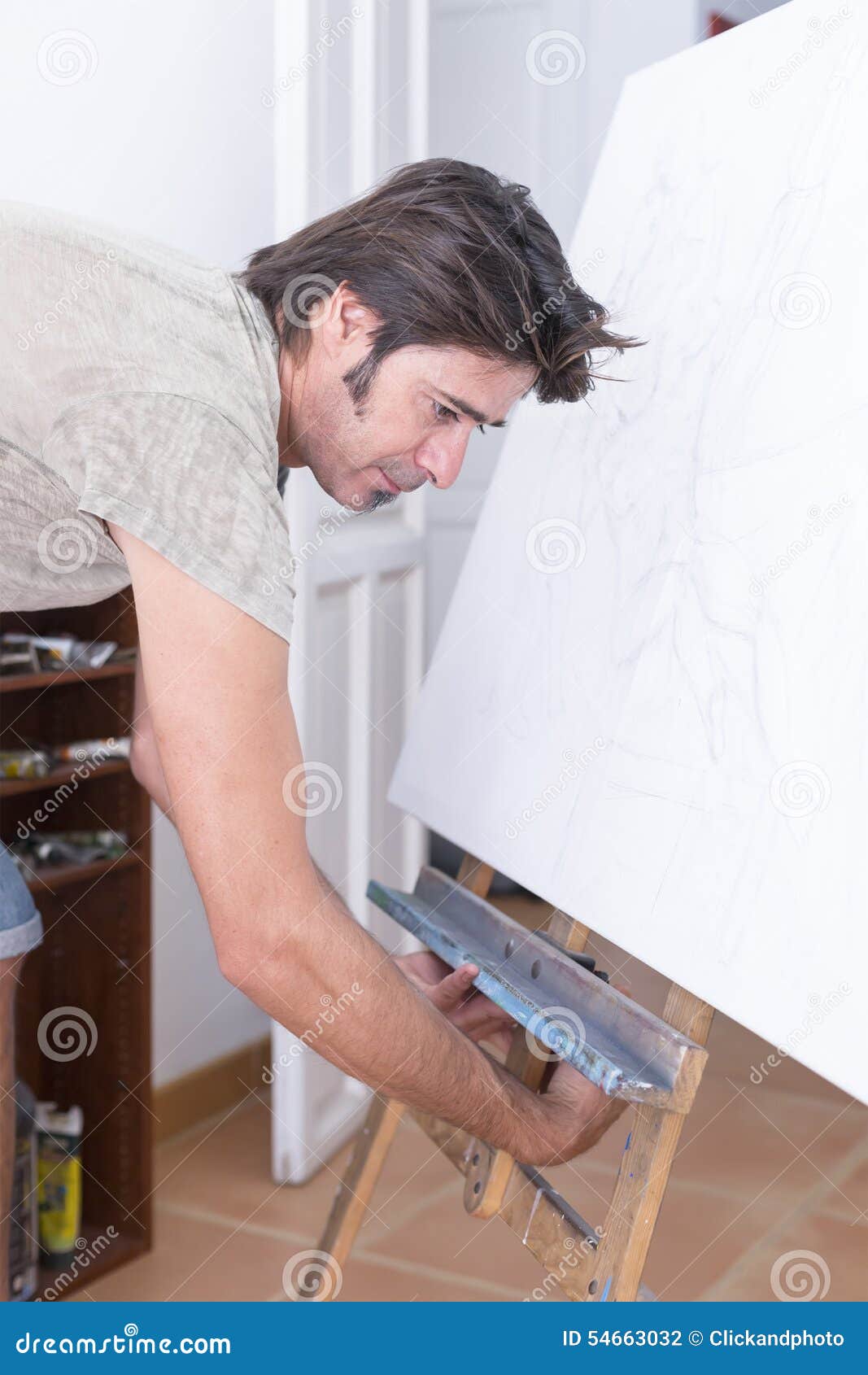 Painter Adjusting the Easel Stock Photo - Image of creativeness ...