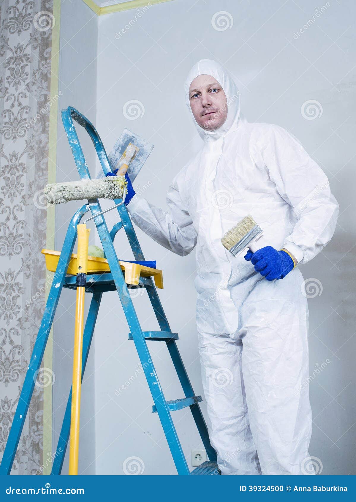 Painter man stock photo. Image of contractor, entrepreneur - 39324500