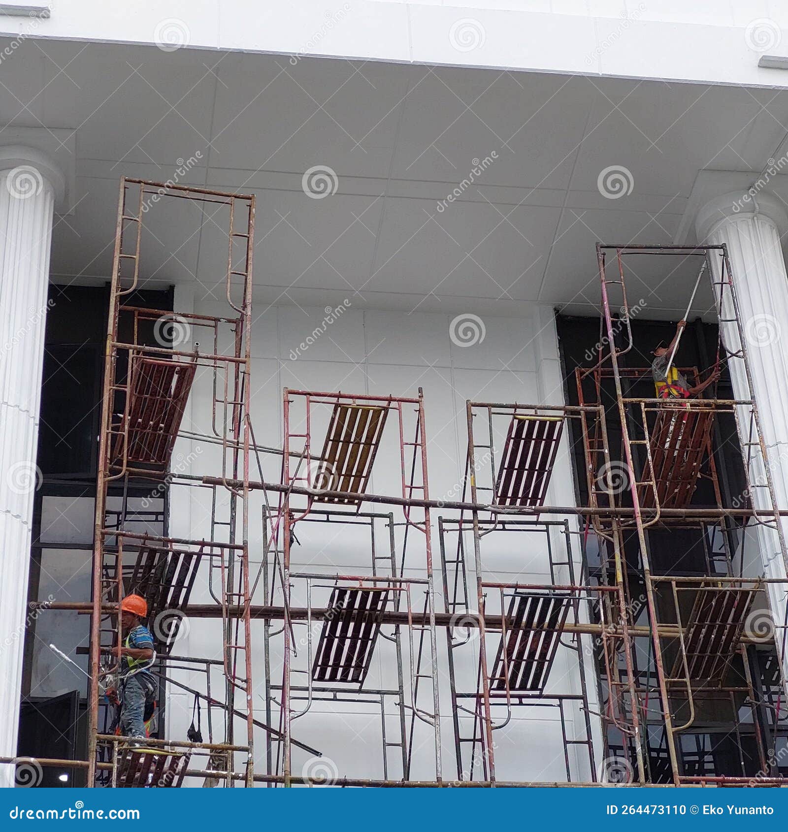 Painting the Building Using Scaffolding Editorial Image - Image of ...