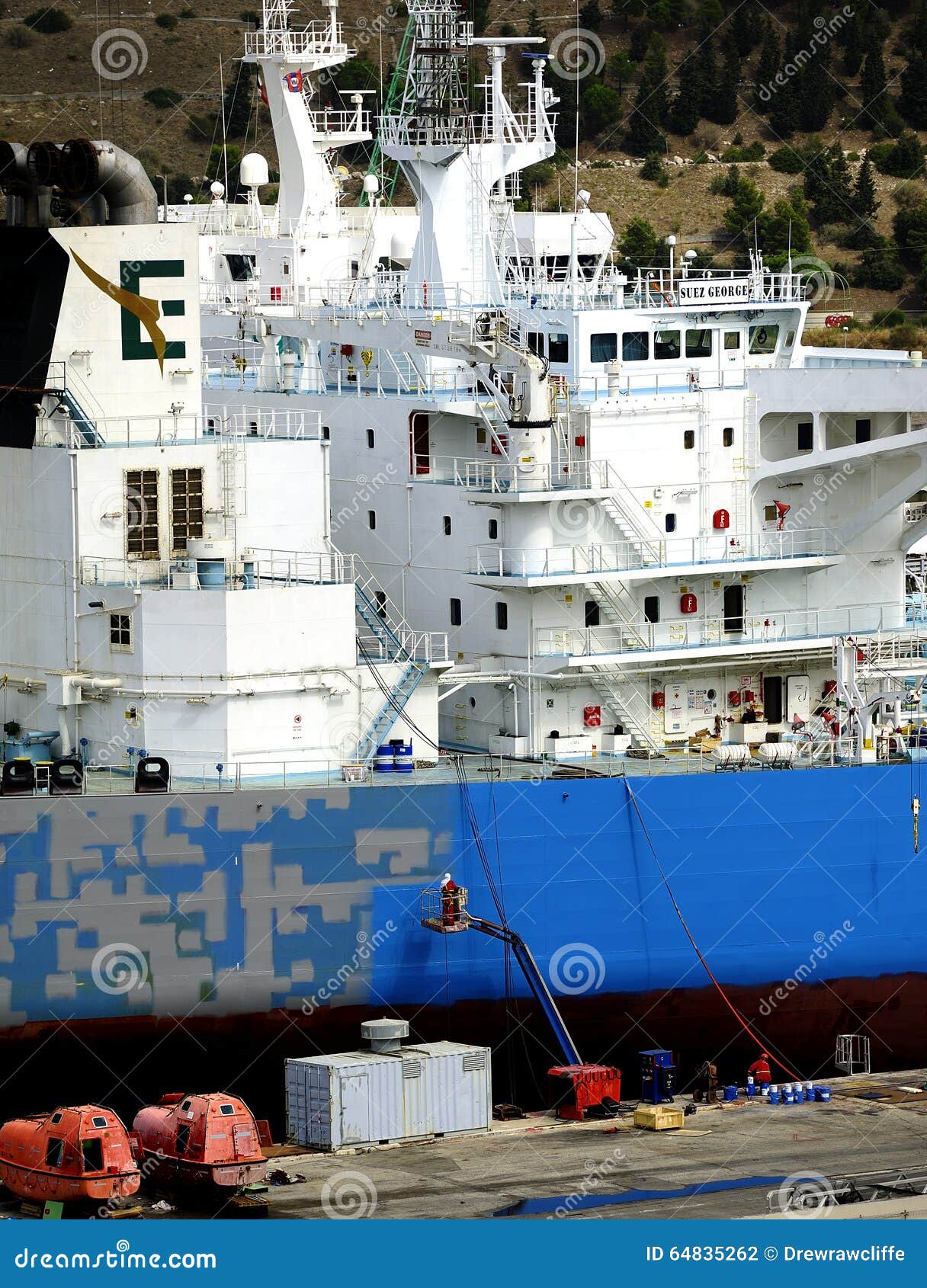 Painting the ship editorial photography. Image of white - 64835262