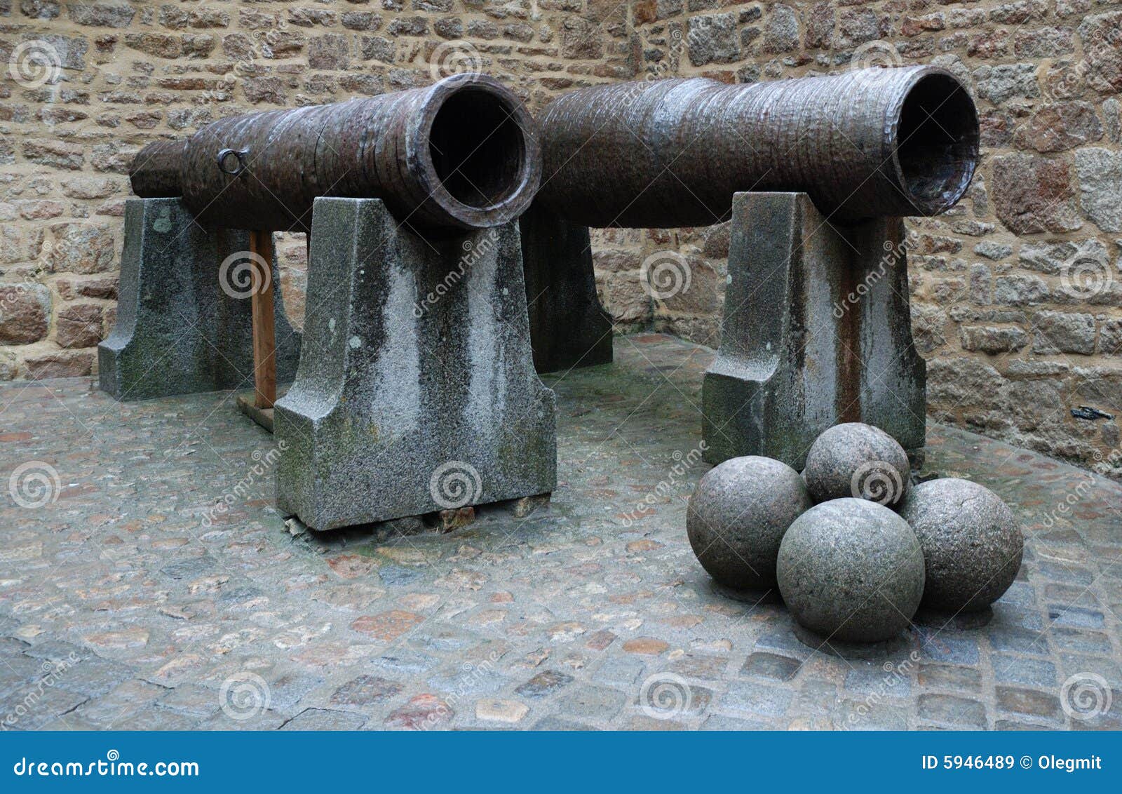 Stone Balls On A Stone Pedestal. The Cores Are Made For Throwing A ...