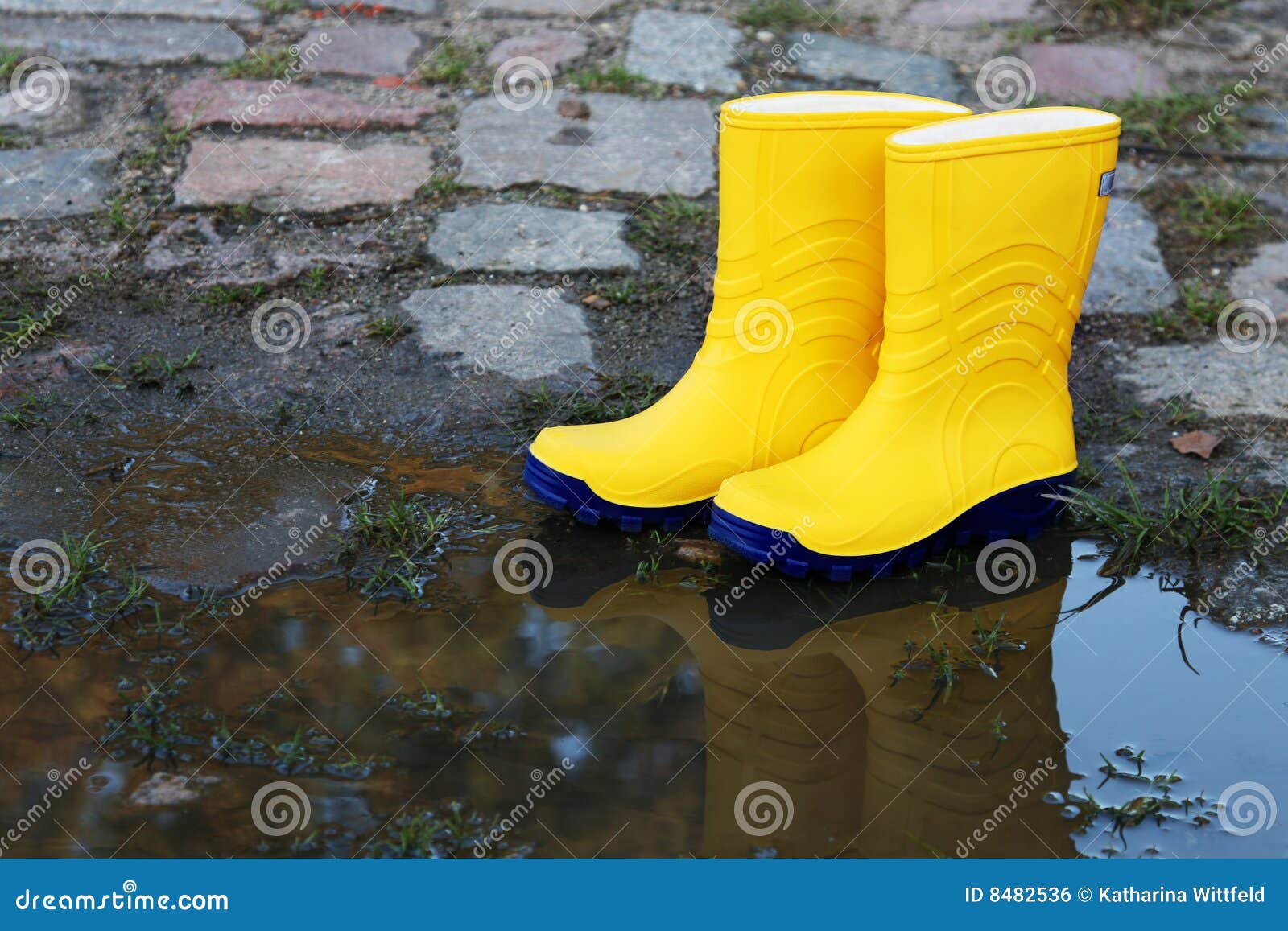 Pair of Yellow Rubber Boots Stock Photo - Image of puddle, dress: 8482536