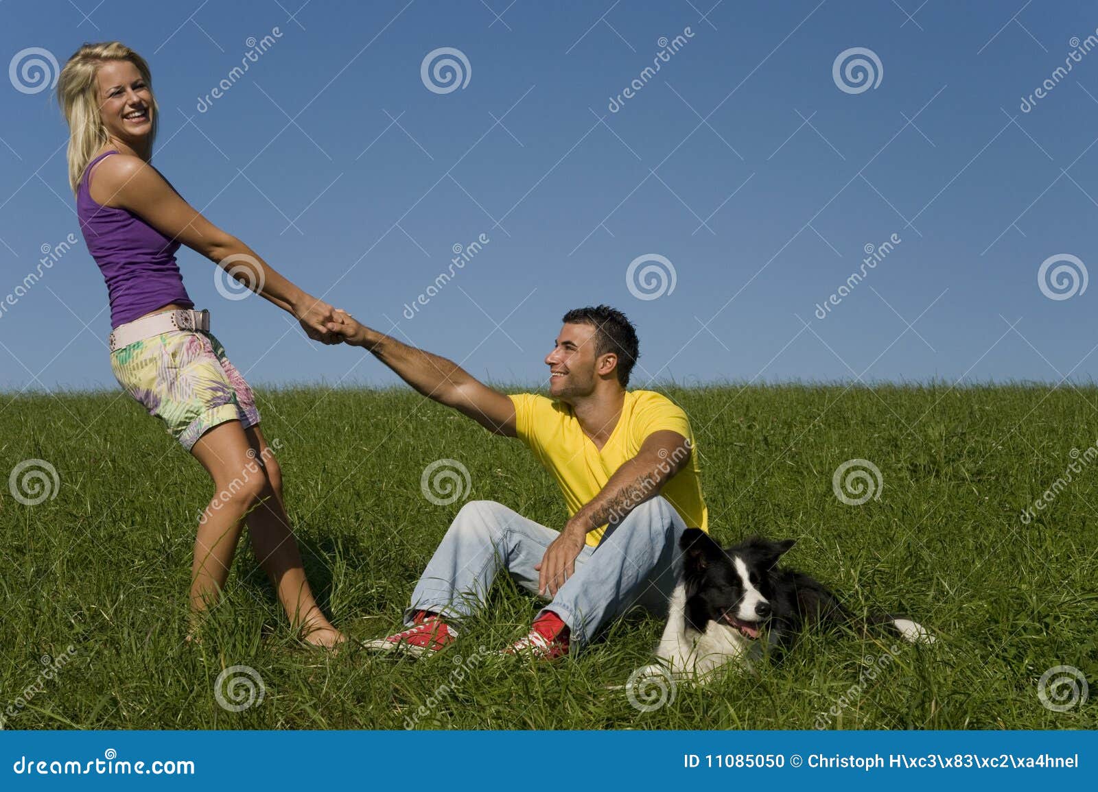 Paires photo stock. Image du amitié, gens, ciel, paire - 11085050