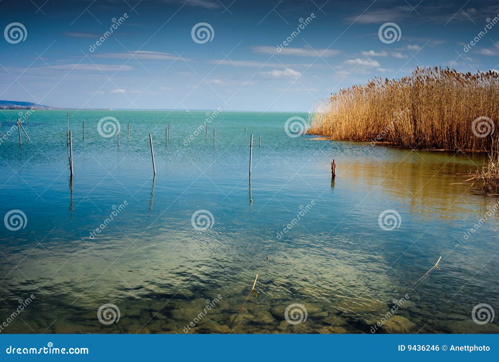 Paisagem azul foto de stock. Imagem de vista, nave, paisagem - 9436246