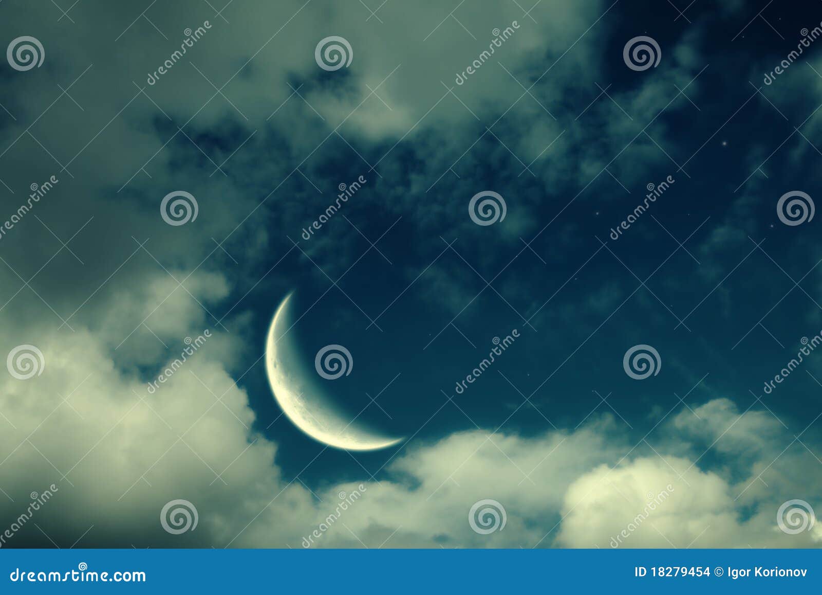 Paisagem Da Noite Da Lua, Das Nuvens E Das Estrelas Foto de Stock ...