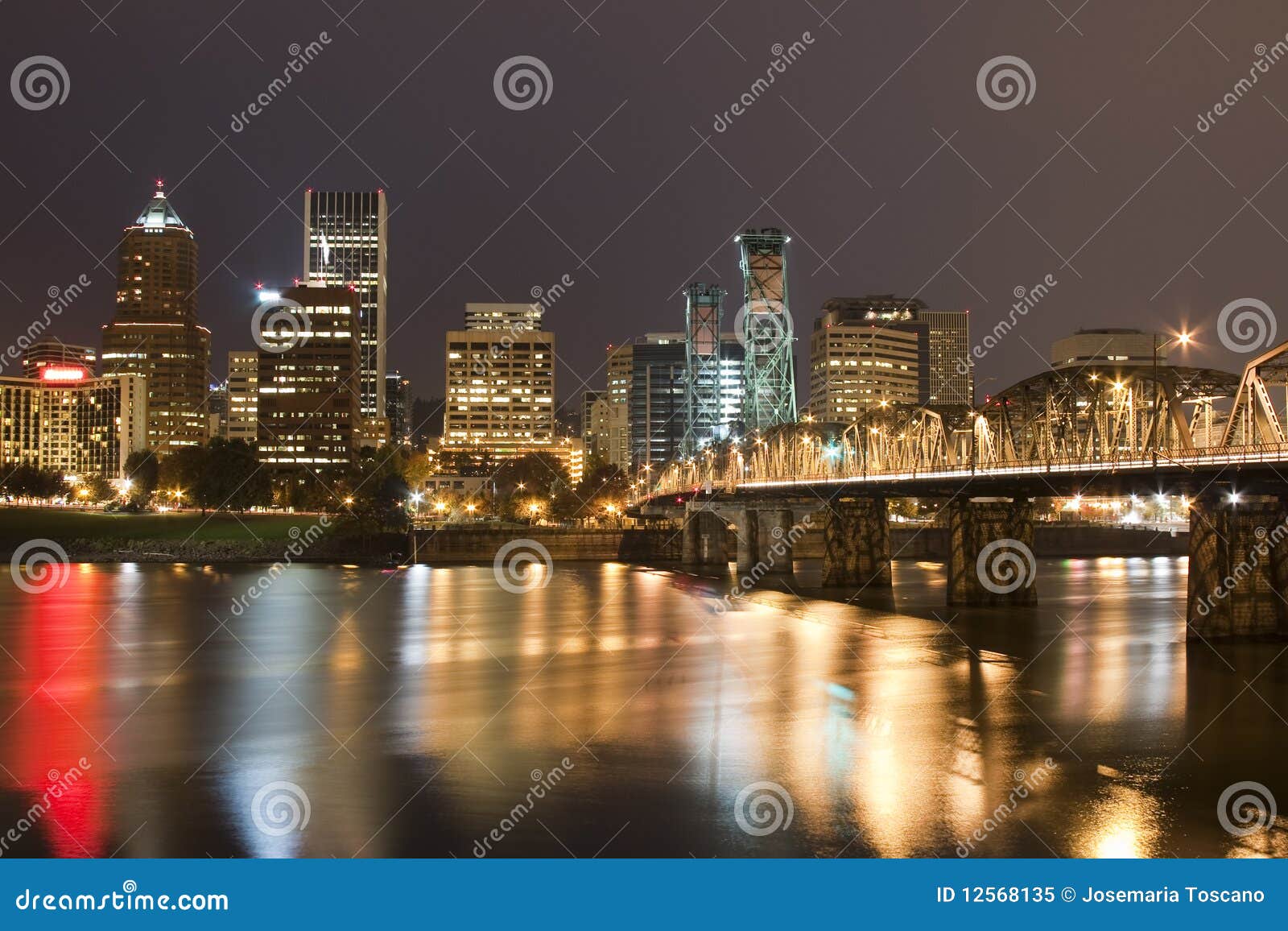 Paisagem De Portland, Oregon, EUA. Imagem de Stock - Imagem de cidade ...