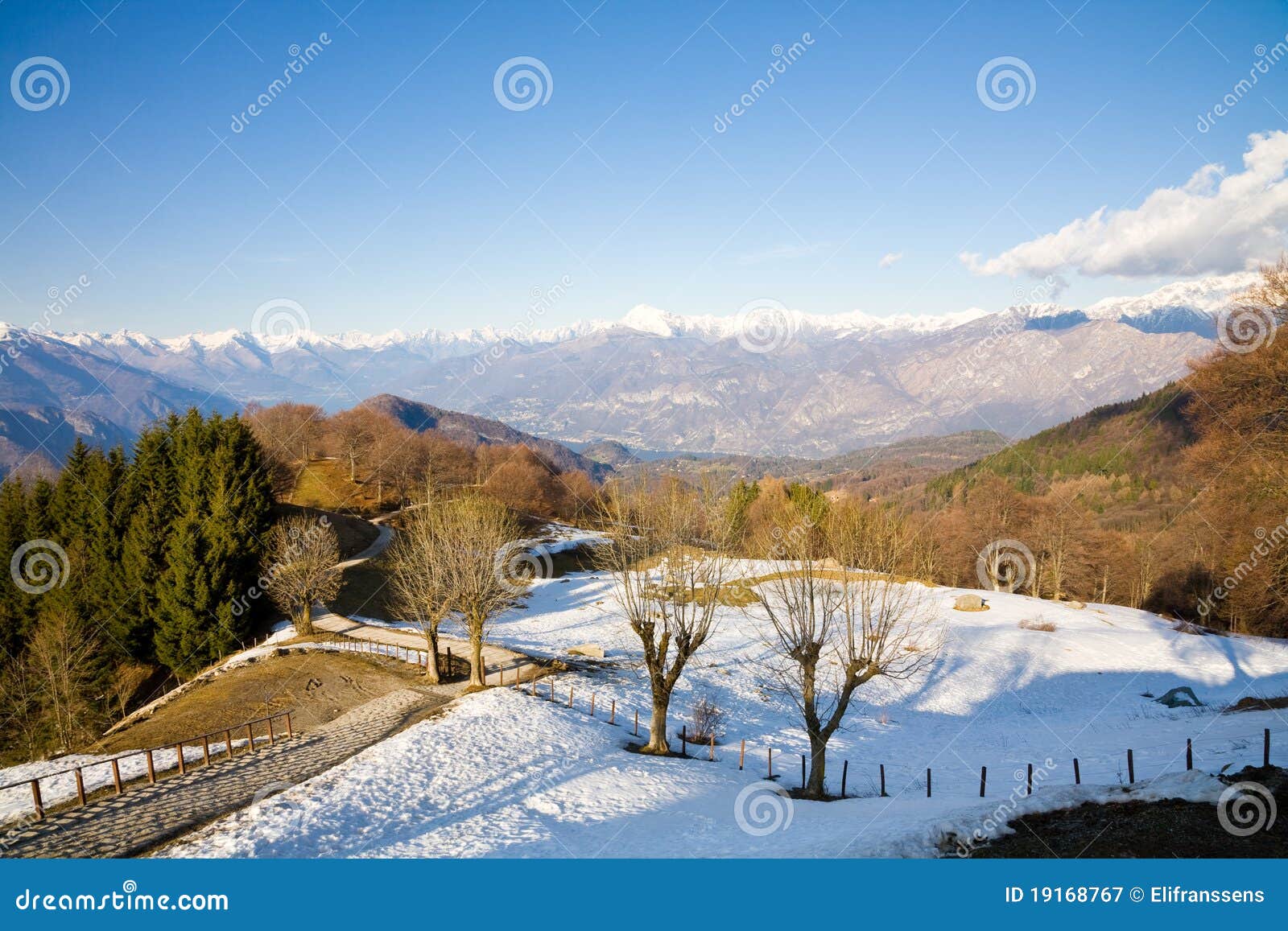 Paisagem Do Inverno, Lago Como Imagem de Stock - Imagem de neve, cenas ...